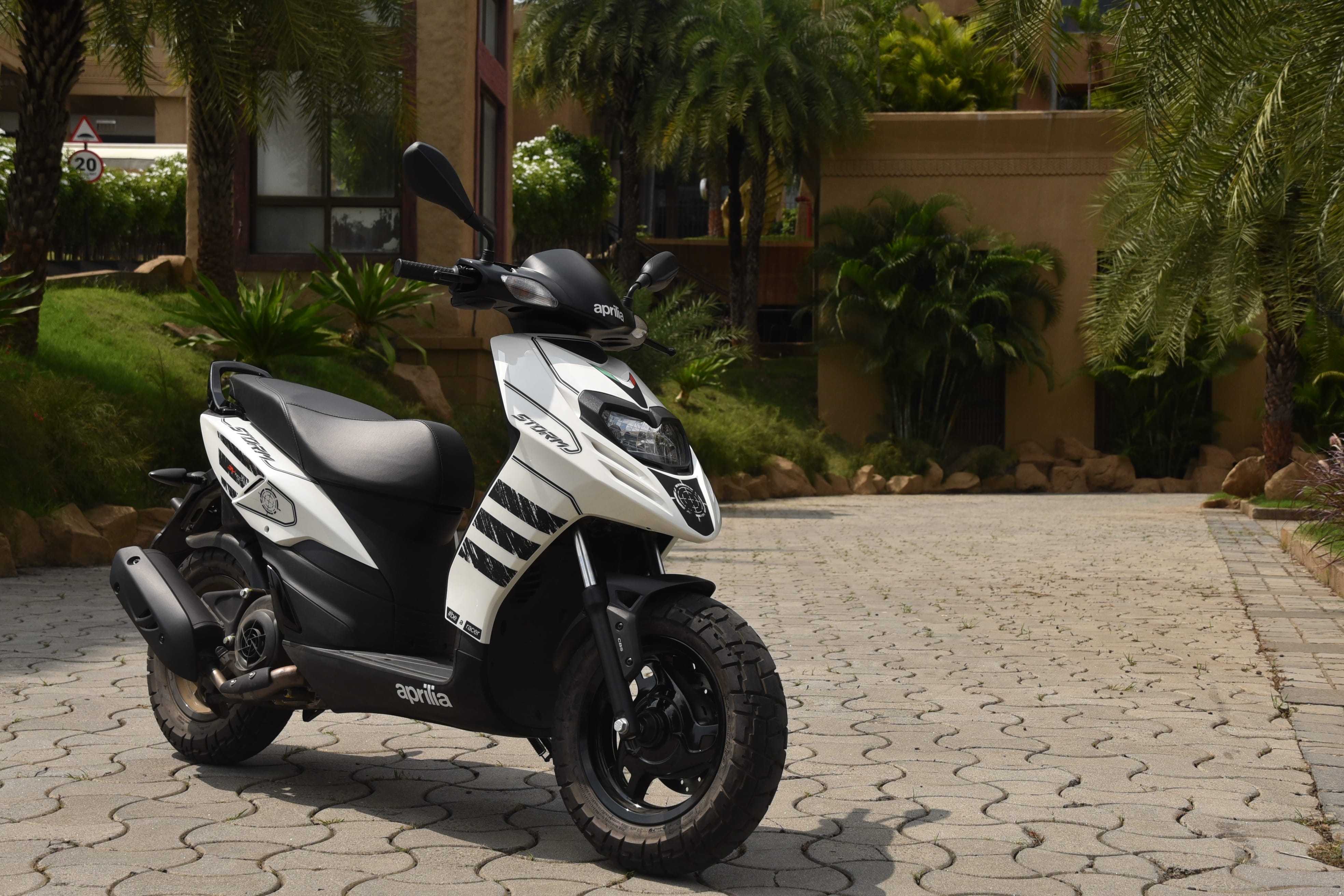 Aprilia Storm 125 Image – Storm 125 Photos in India | Autocar India