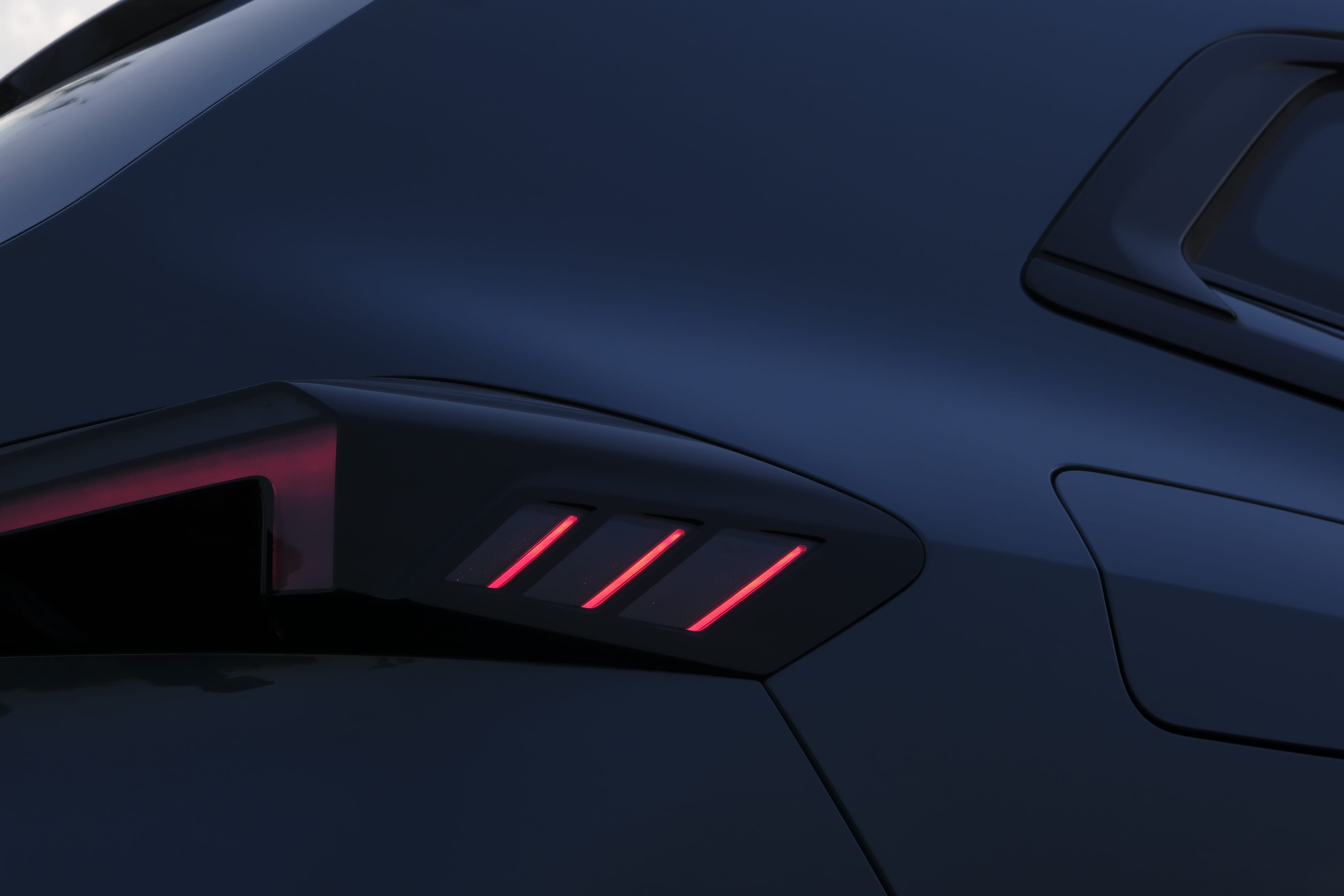 BMW XM Tail Light Tail Lamp Image – XM Photos in India | Autocar India