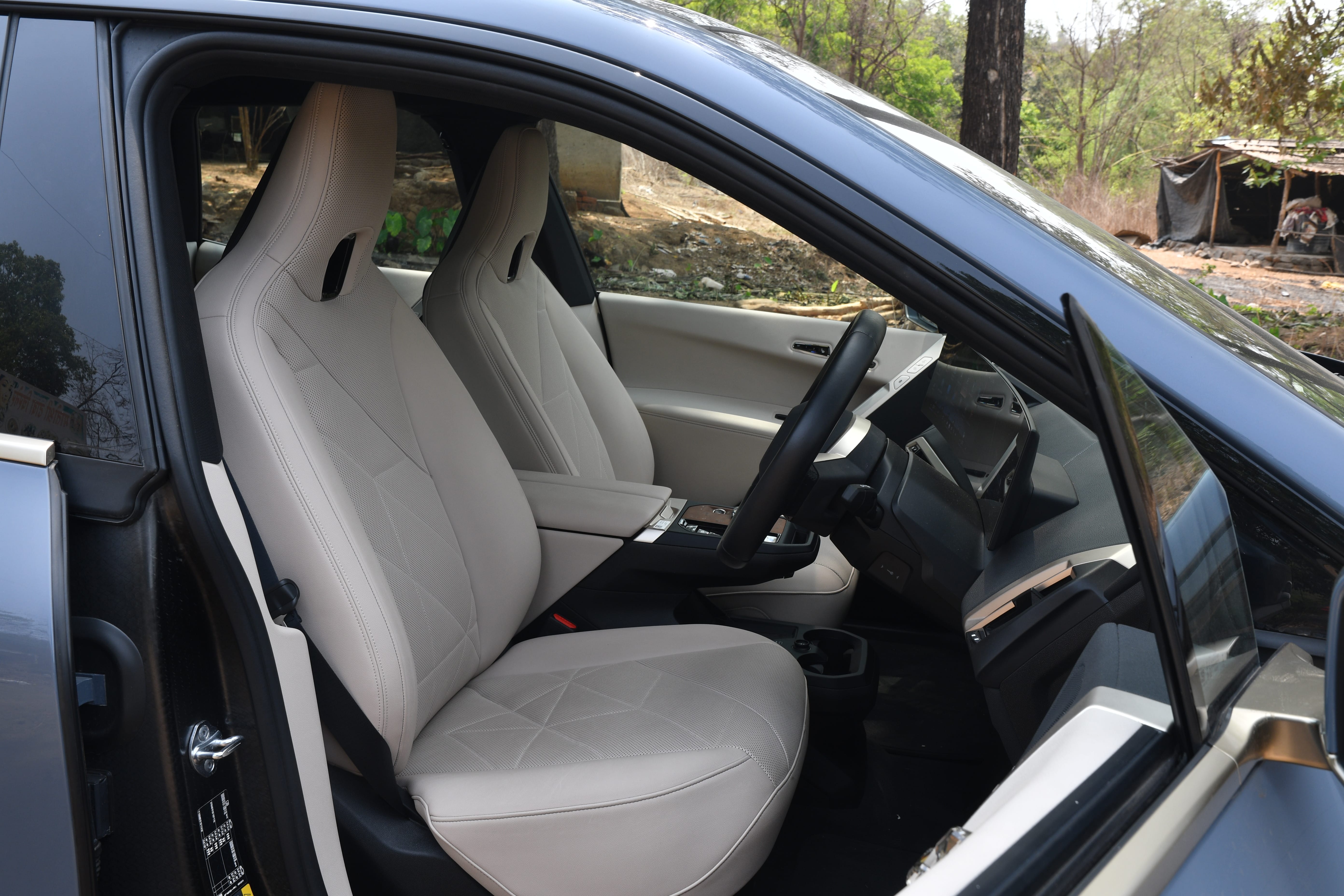 BMW iX Front Row Seats Image – iX Photos in India | Autocar India