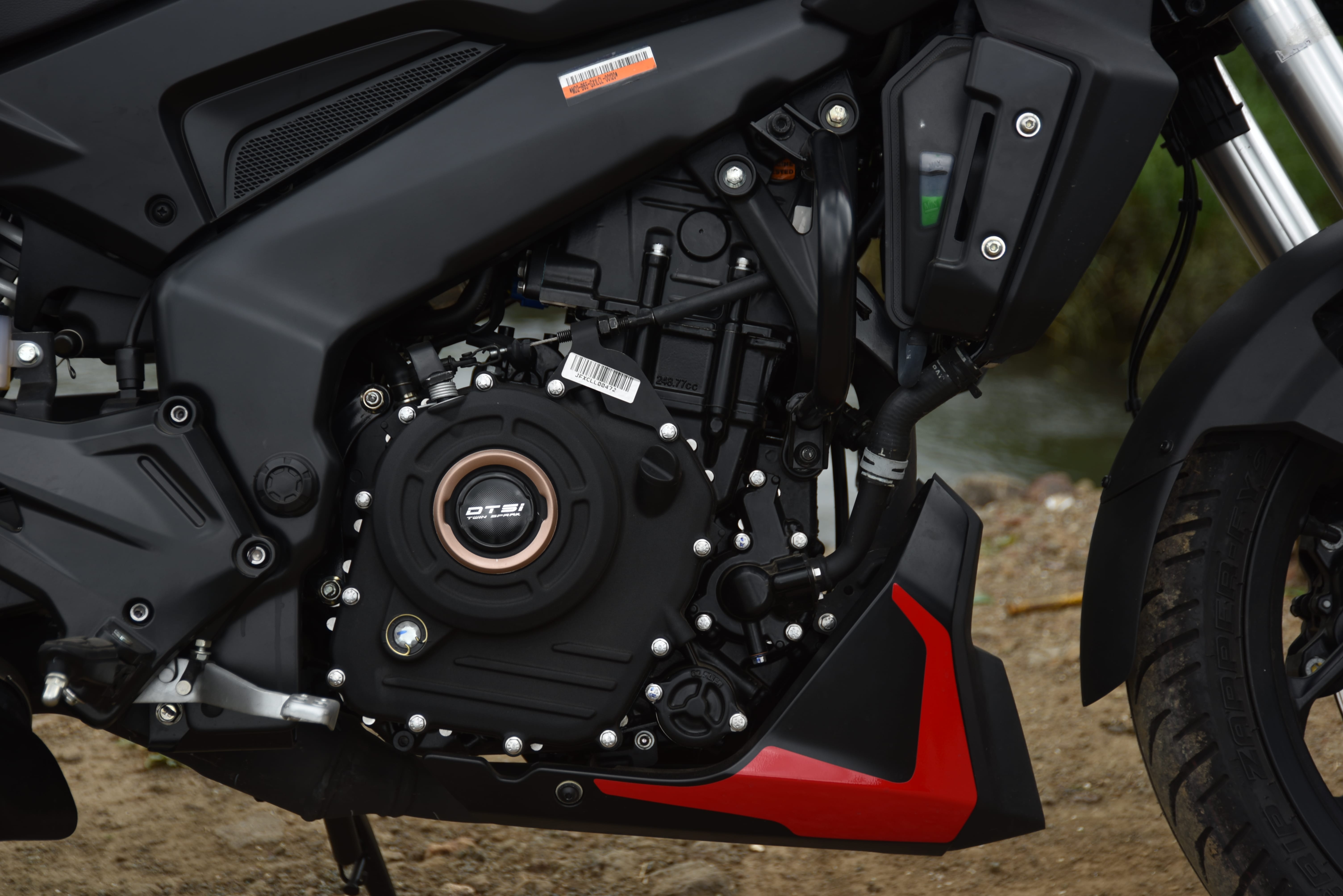 Bajaj Dominar 250 Left Side View Image – Dominar 250 Photos in India ...