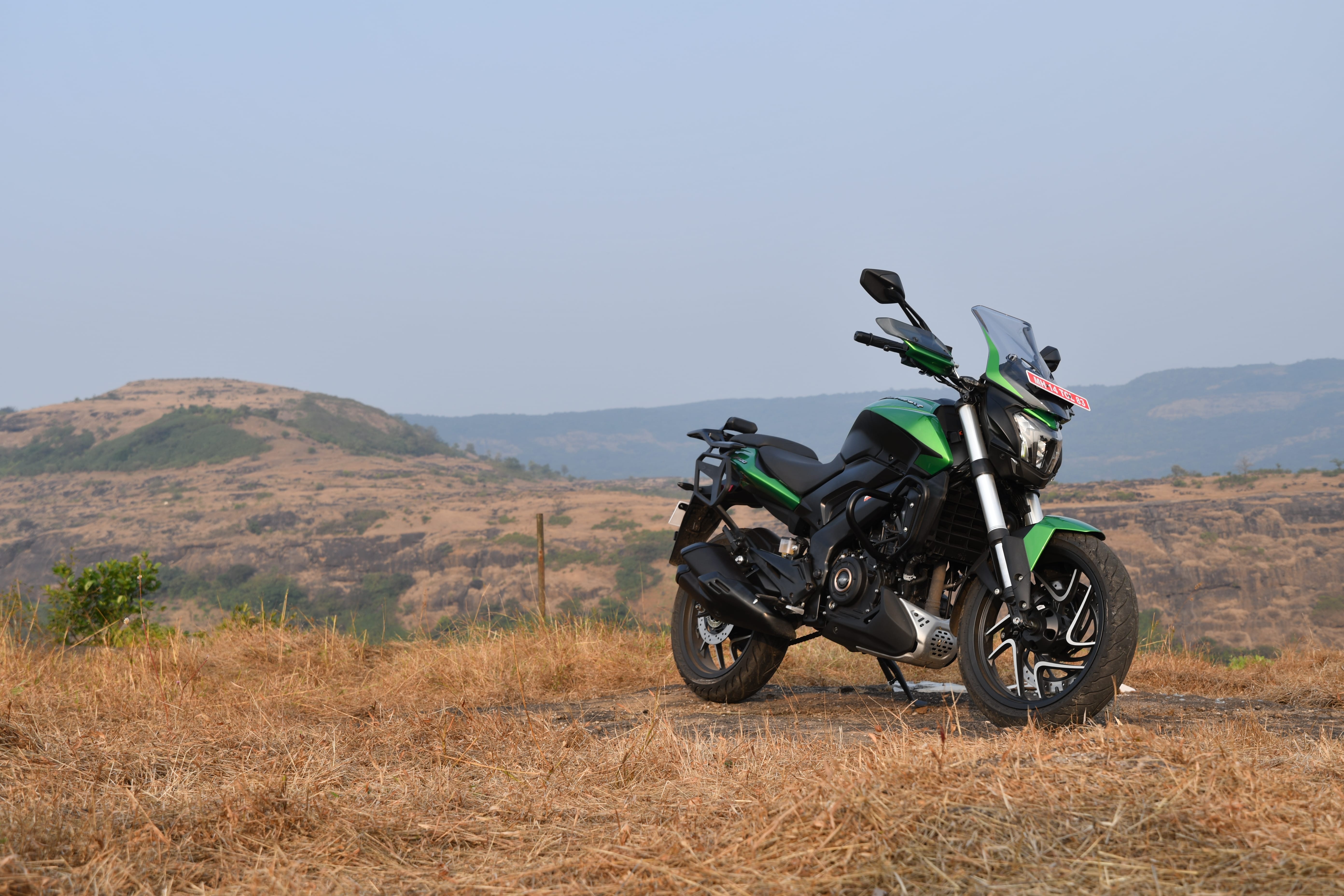 Bajaj Dominar 400 Expert Reviews, Road Tests & First Drive Impressions ...