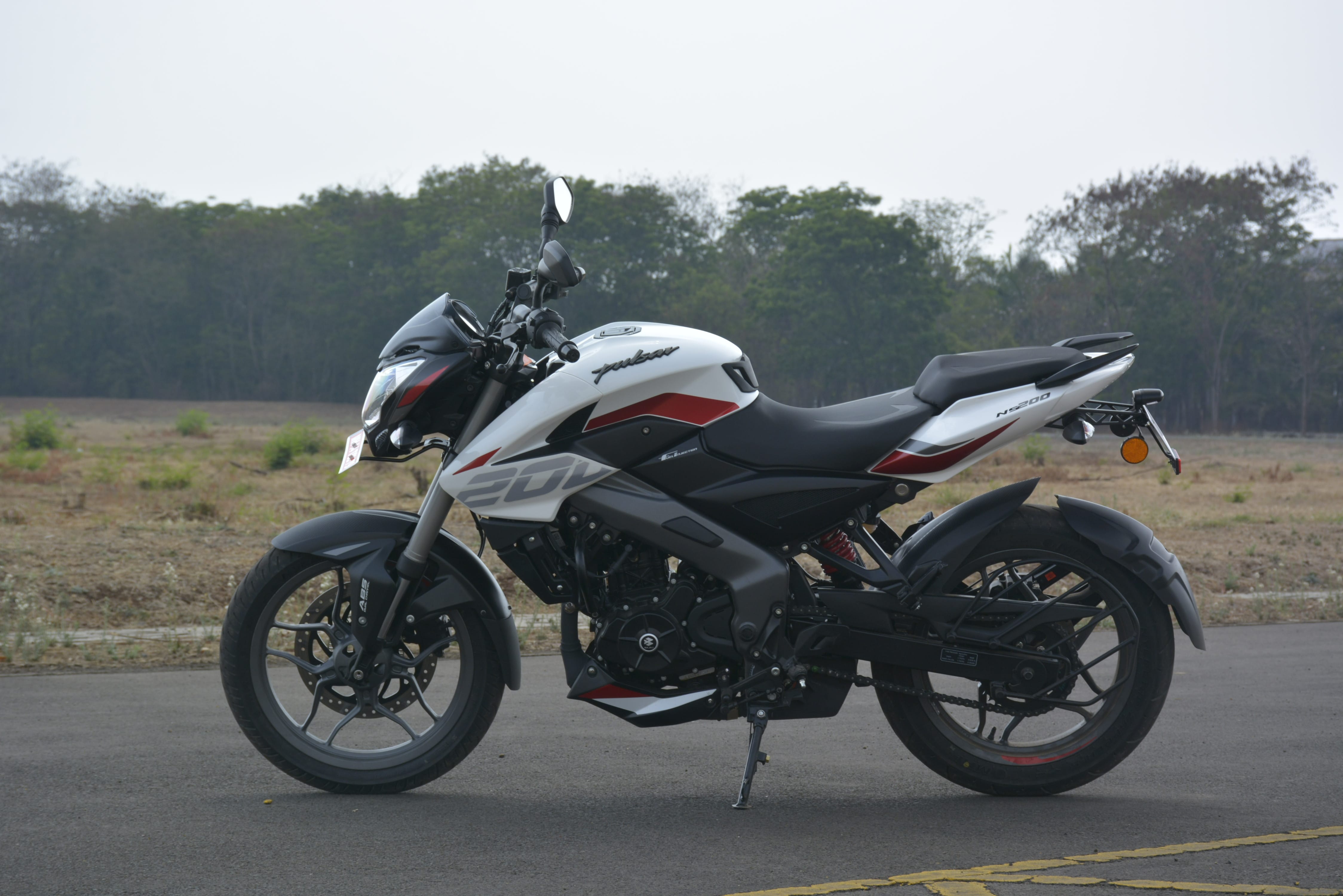 Bajaj Pulsar NS200 Image – Pulsar NS200 Photos in India | Autocar India