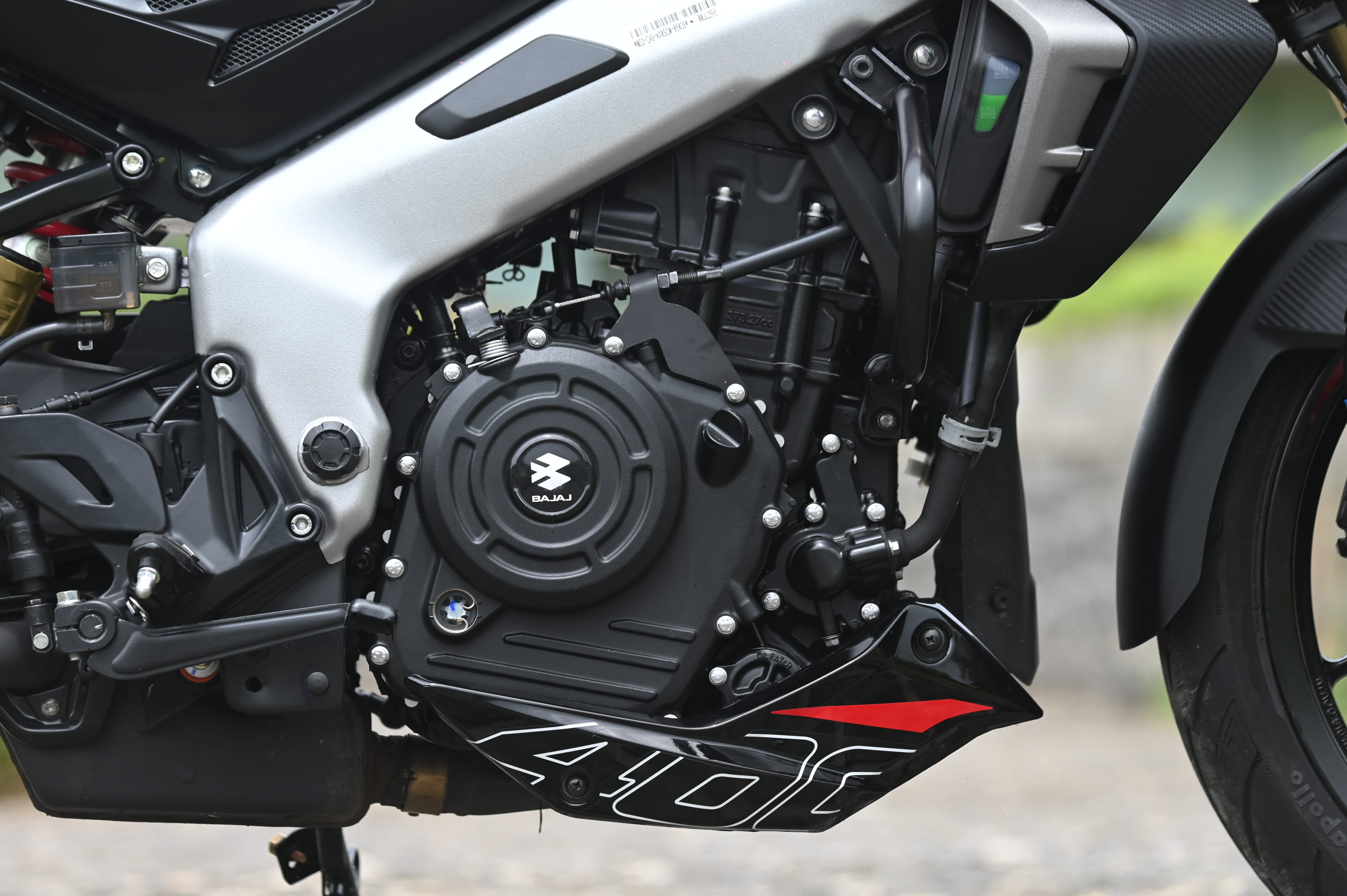 Bajaj Pulsar NS400Z engine-shot-left Image – Pulsar NS400Z Photos in ...