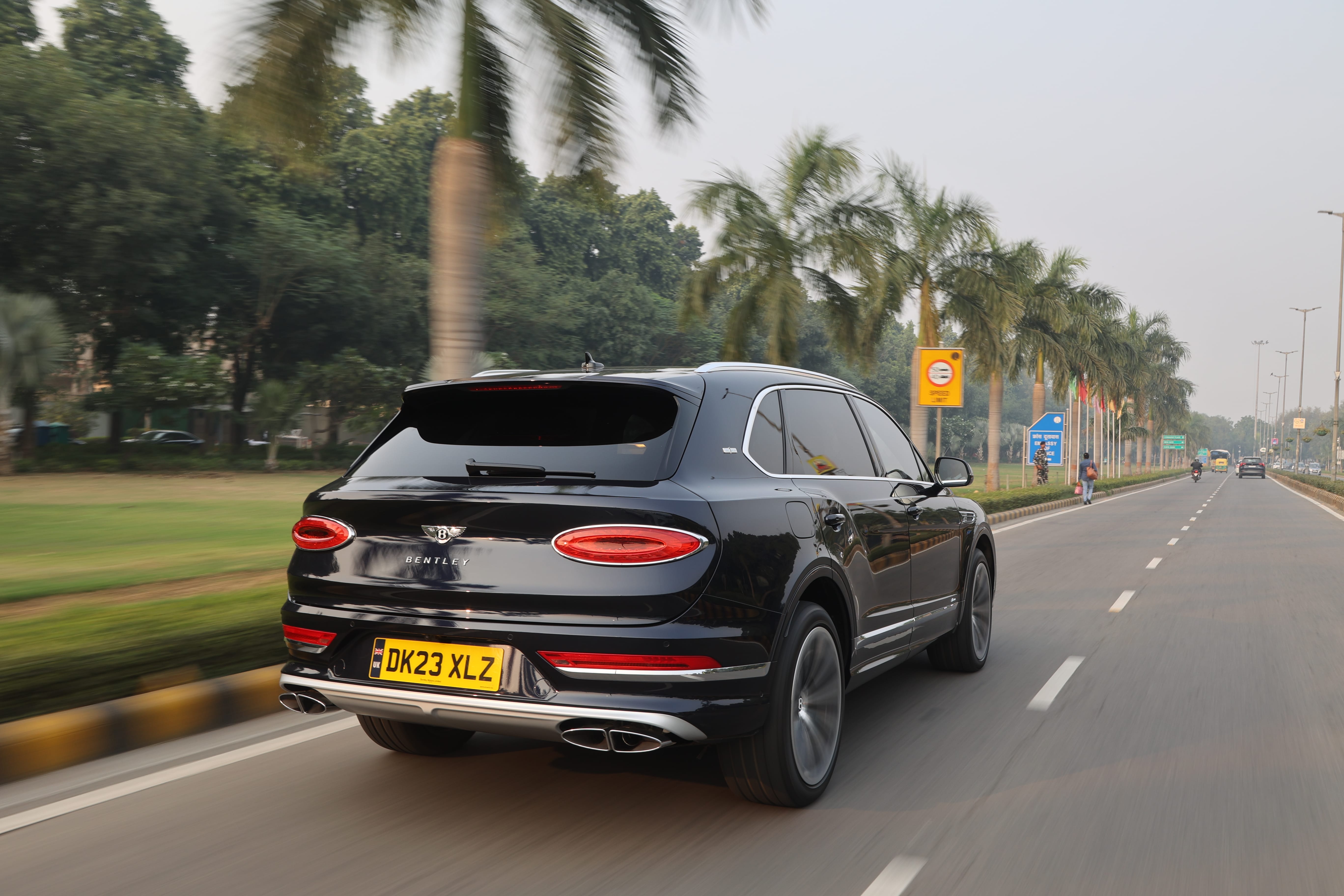 Bentley Bentayga Rear View Image – Bentayga Photos in India | Autocar India