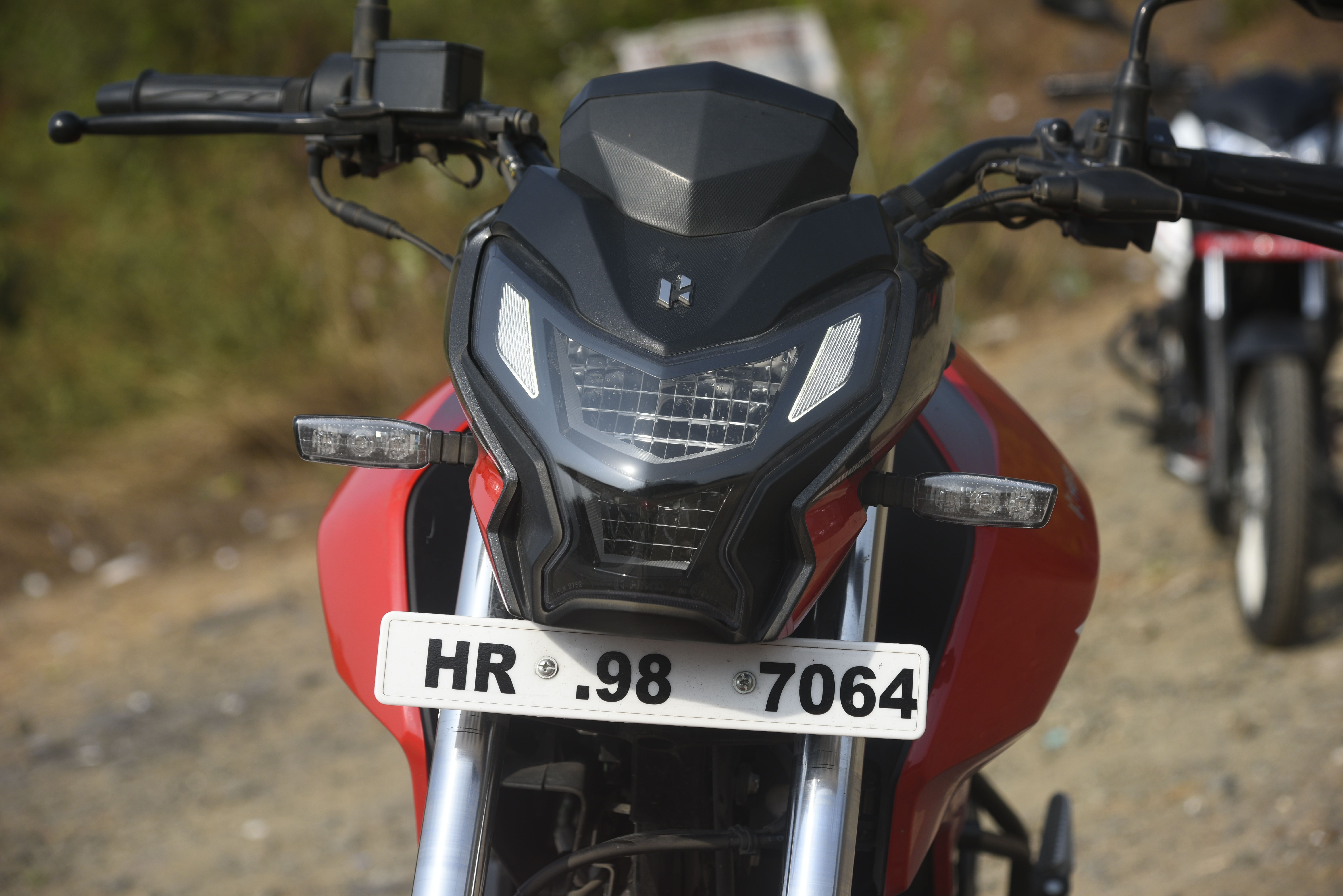 Hero MotoCorp Xtreme 160R On Road Price in Dumka Starts at 1.05 lakh ...