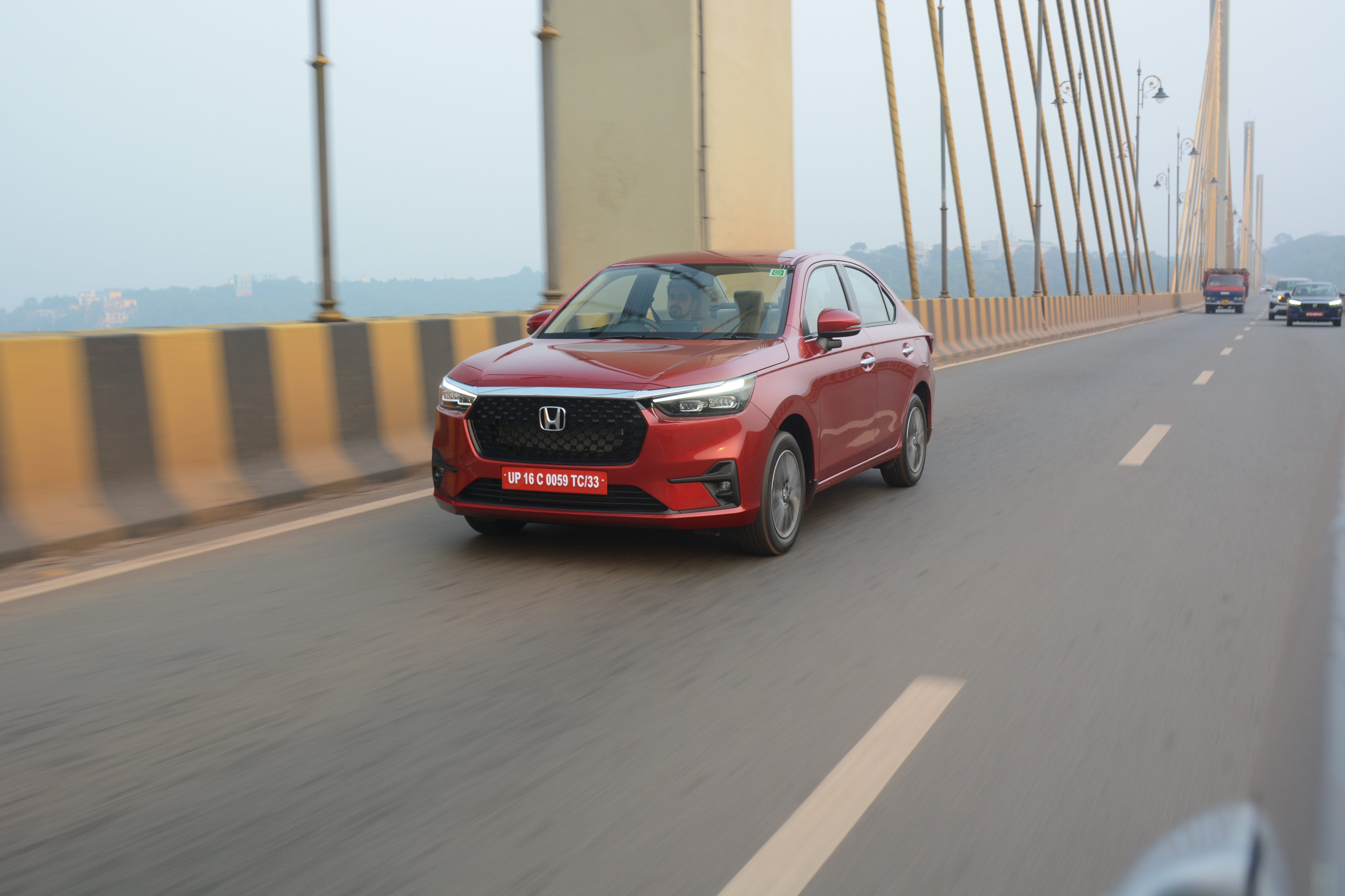 Honda Amaze Specifications - Dimensions, Configurations, Features, and ...