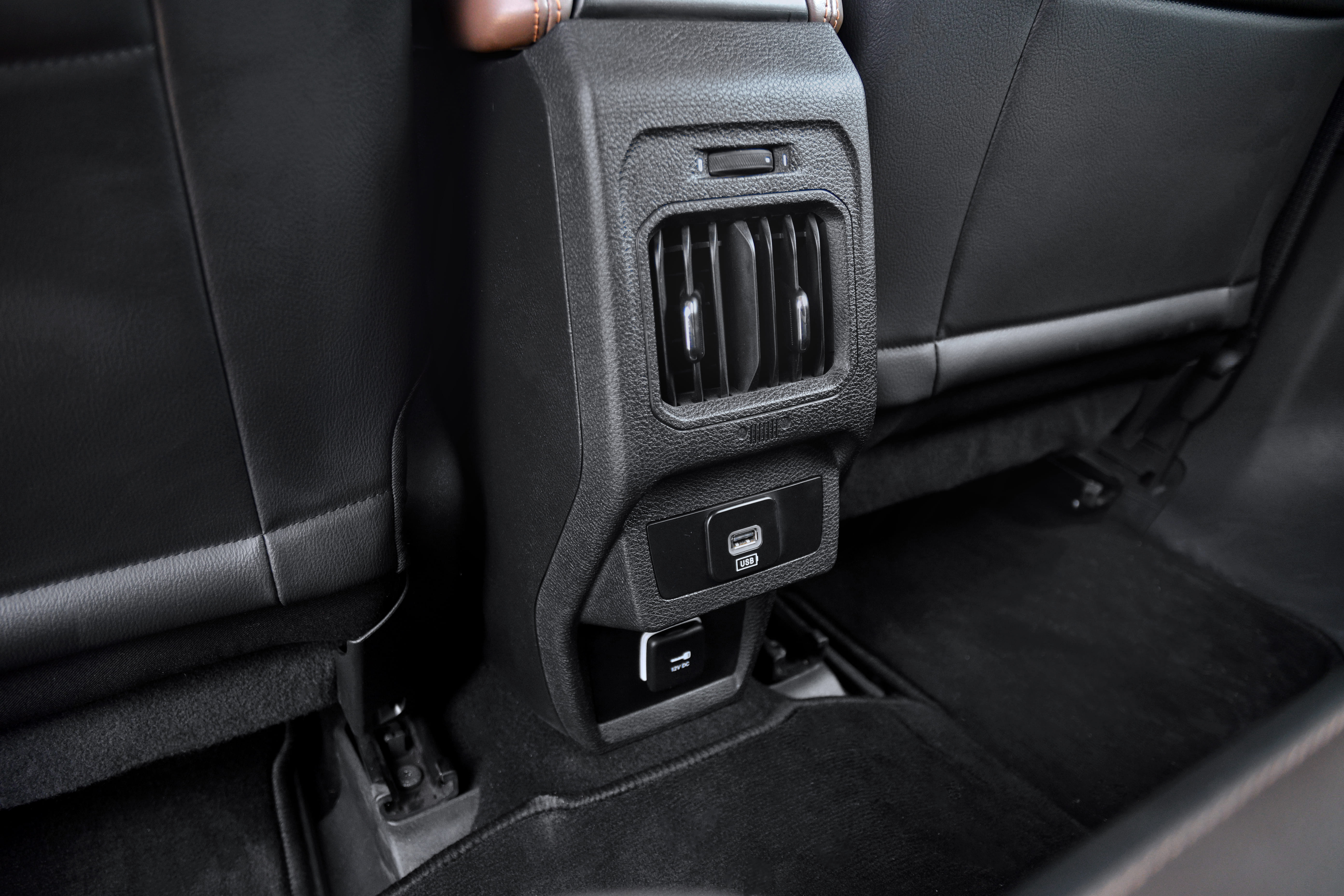 Jeep Meridian 2Nd Row Ac Vent Image – Meridian Photos in India ...