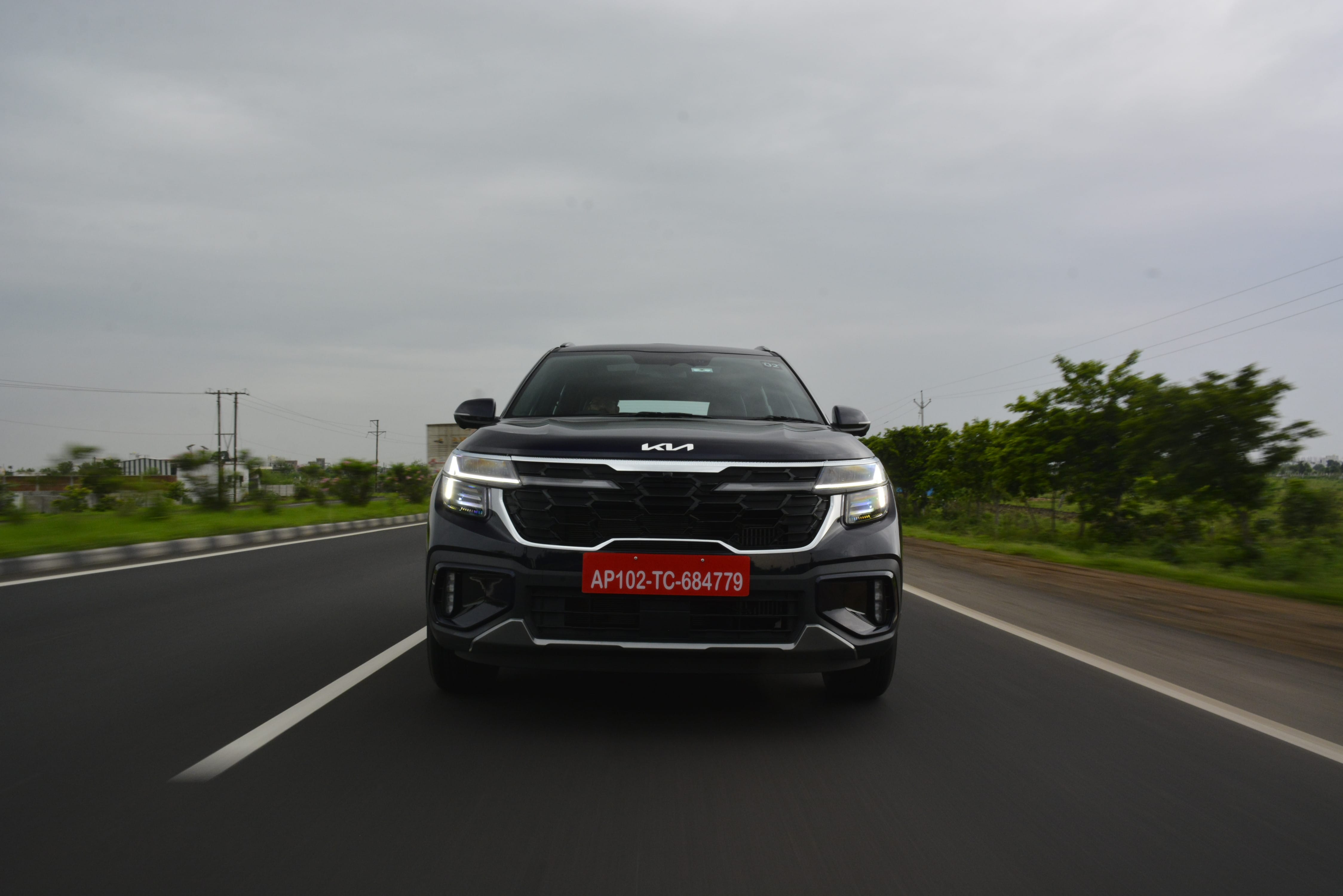 Kia Seltos Front View Image – Seltos Photos in India | Autocar India