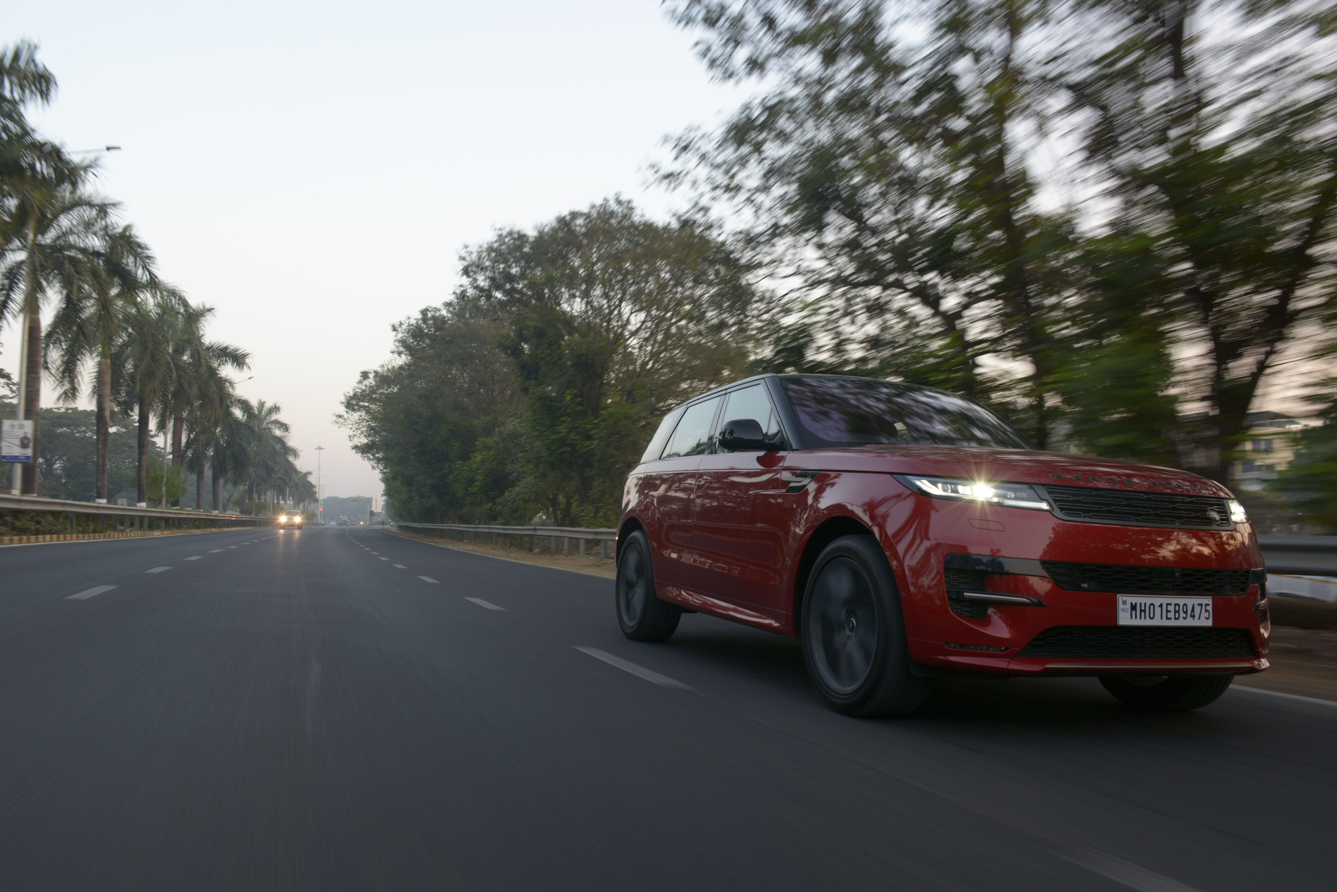 Land Rover Range Rover Sport On Road Price in Mungeli Starts at 1.38 ...