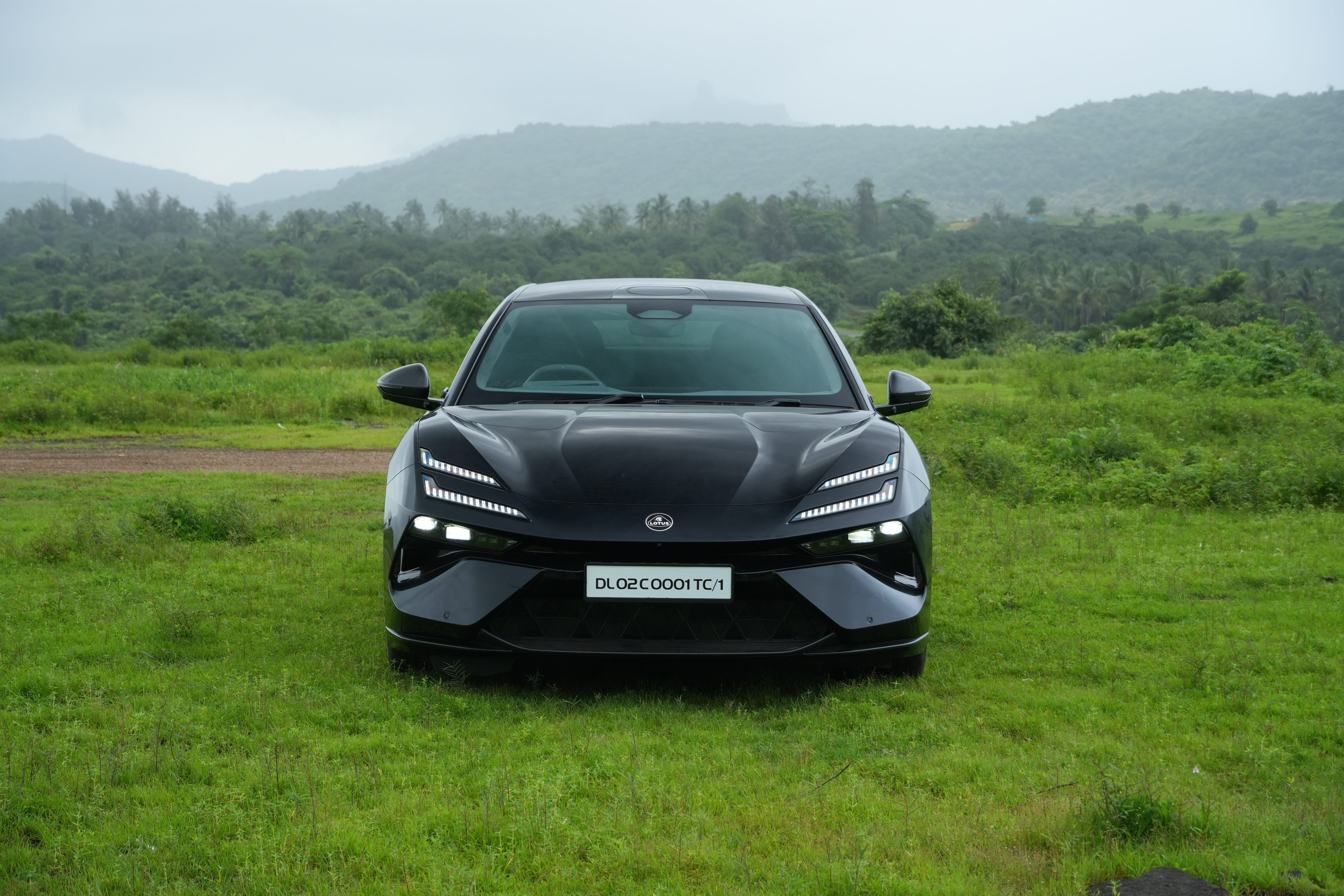 Lotus Emeya On Road Price in Virudhunagar Starts at 2.95 crore ...
