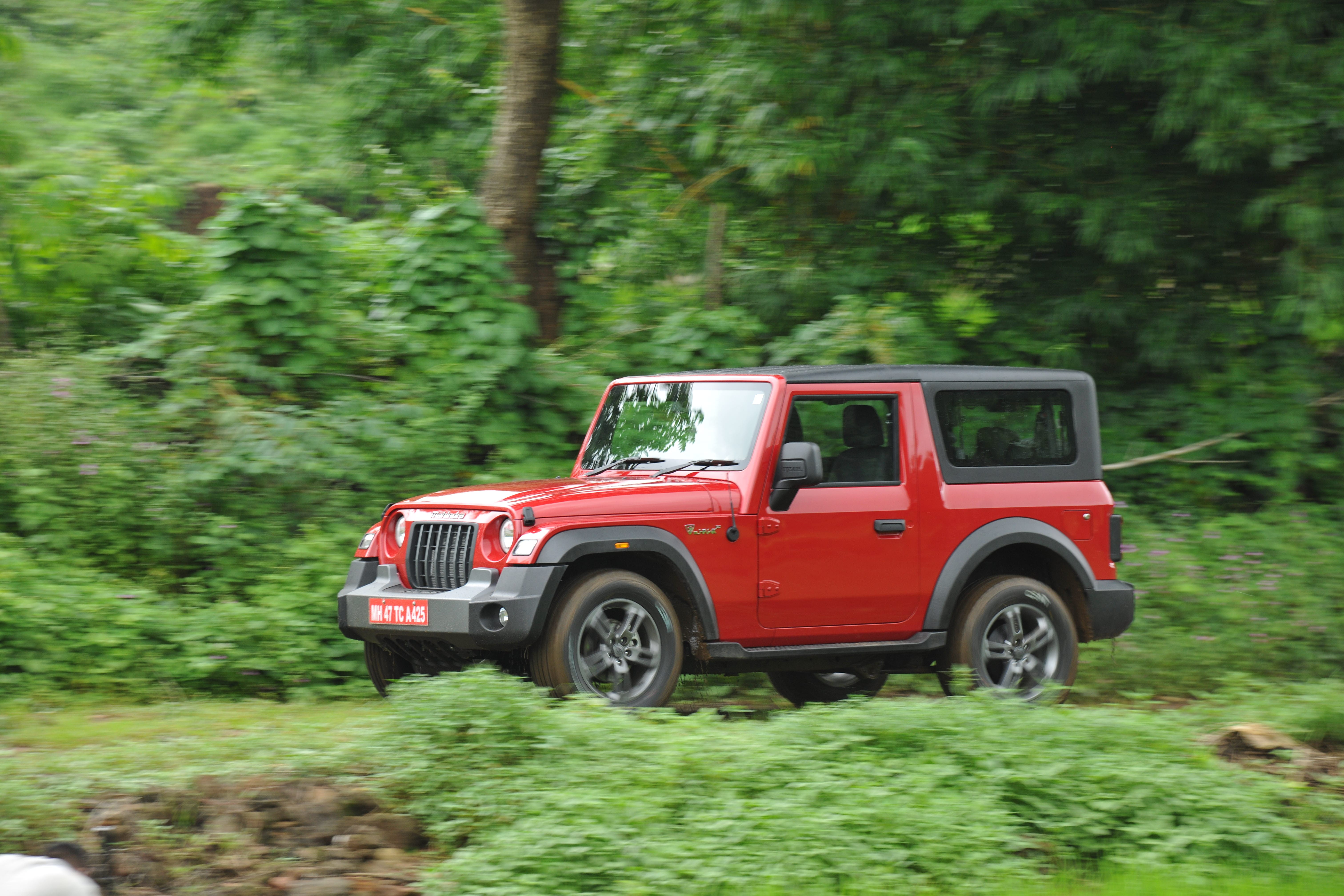 Mahindra Thar Color Stealth Black Image – Thar Photos in India ...