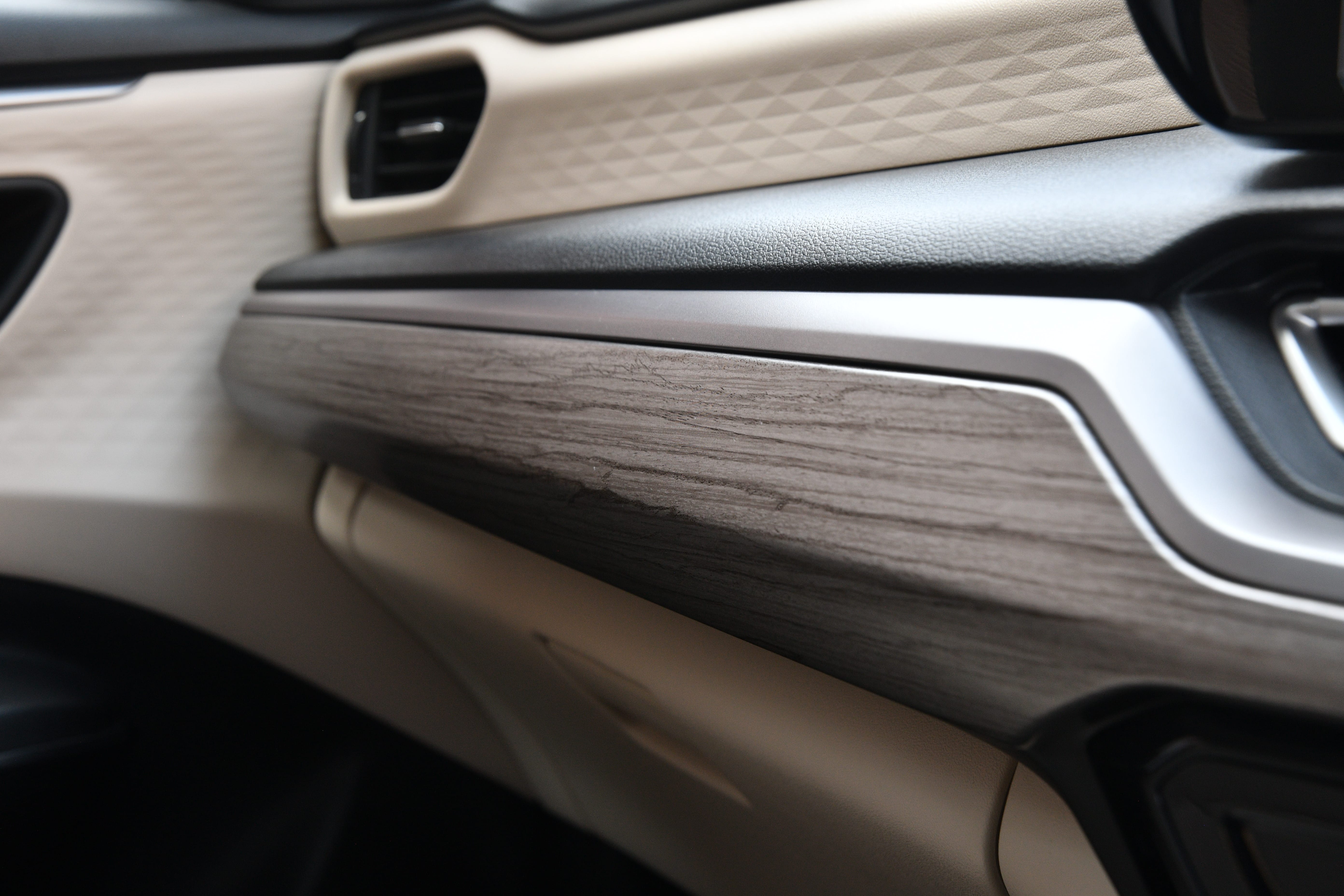 Maruti Suzuki Dzire dual-tone-dashboard Image – Dzire Photos in India ...