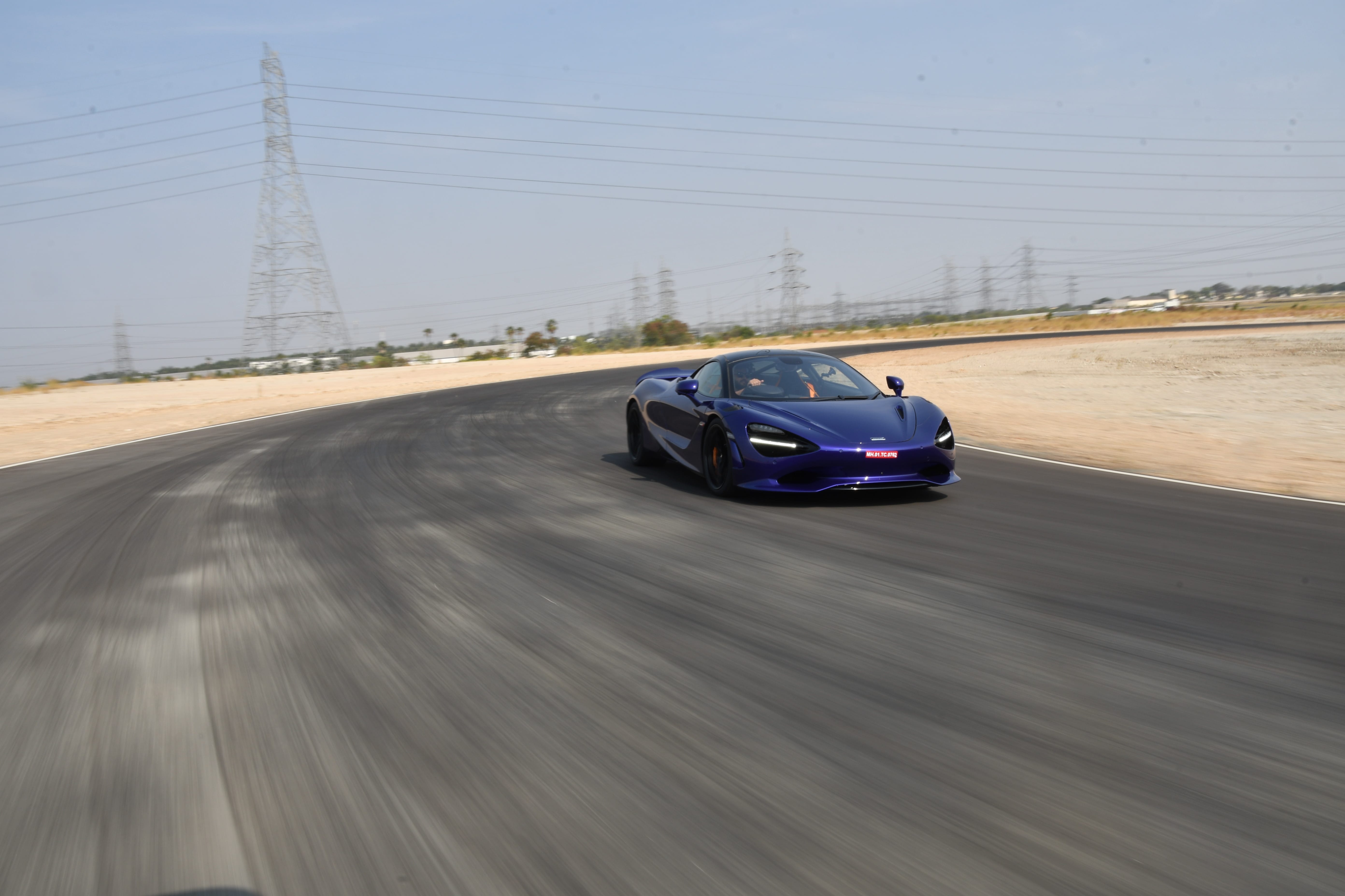 McLaren 750S Front Right Three Quarter Image – 750S Photos in India ...
