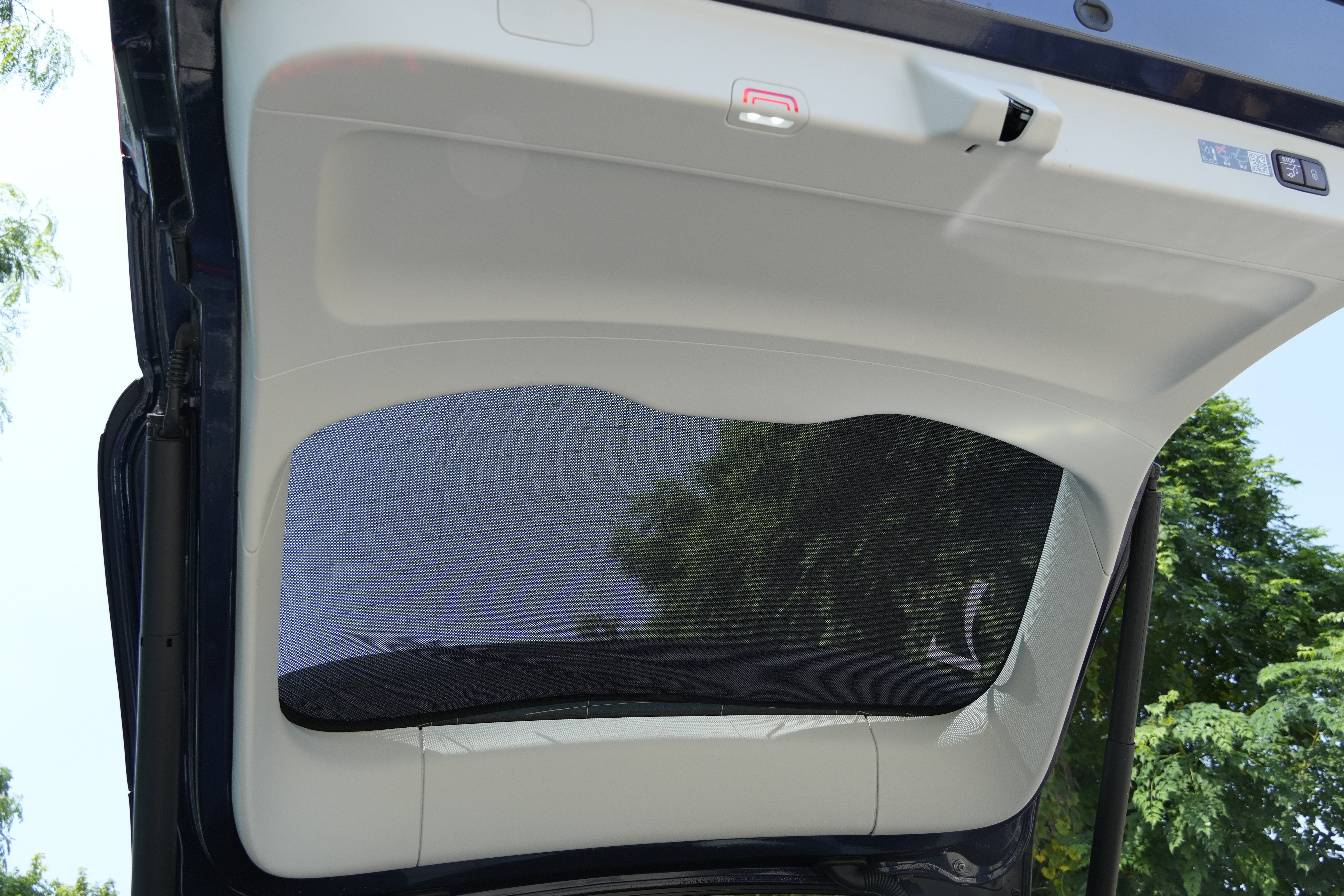 Mercedes-Benz EQS SUV Boot Open Image – EQS SUV Photos in India ...