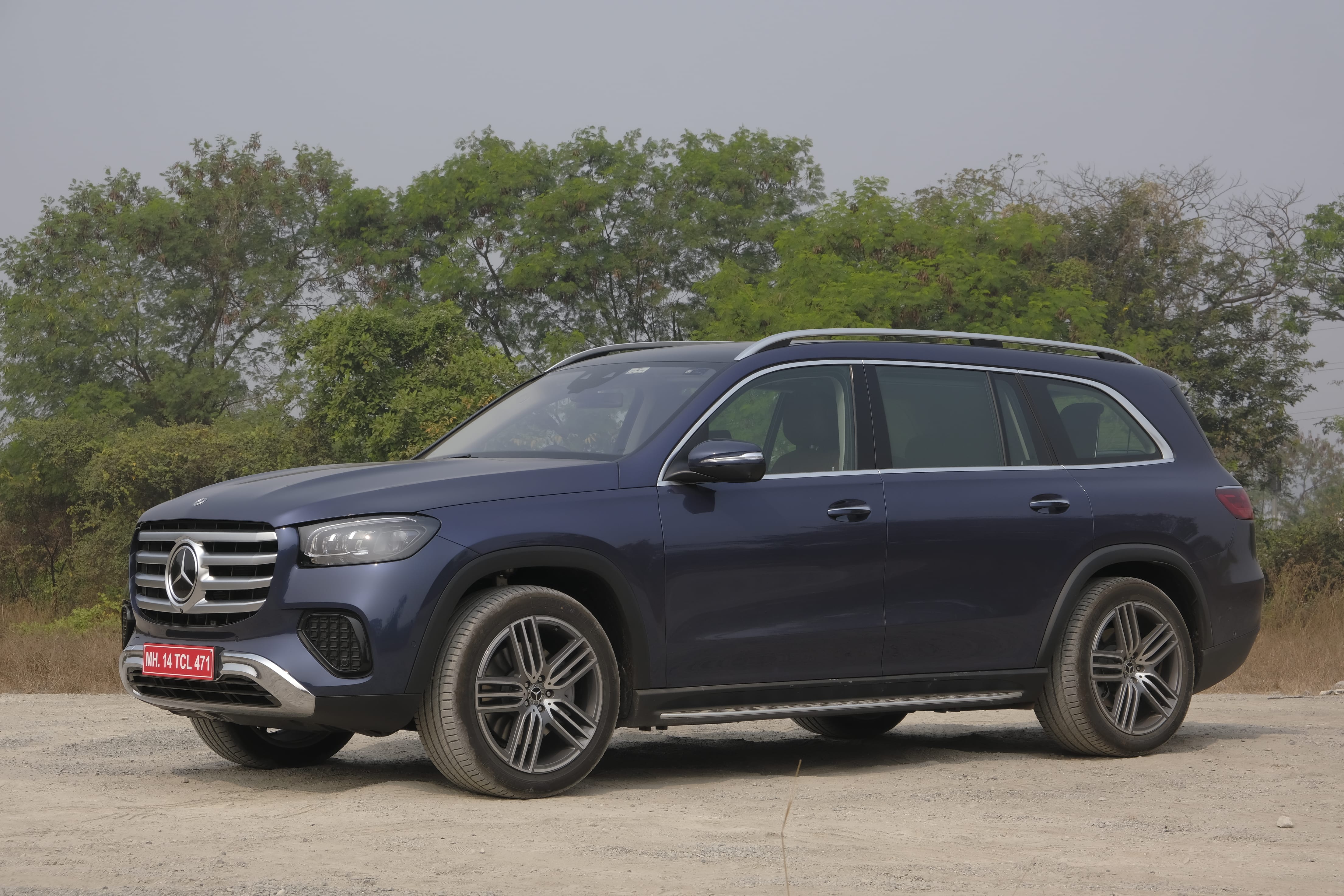 Mercedes-Benz GLS Front Right Three Quarter Image – GLS Photos in India ...