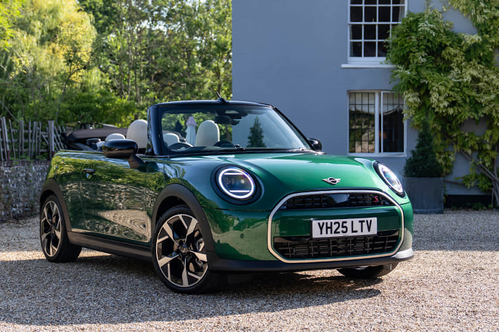 Mini Cooper Convertible On Road Price in Nagercoil Starts at 58.50 lakh ...