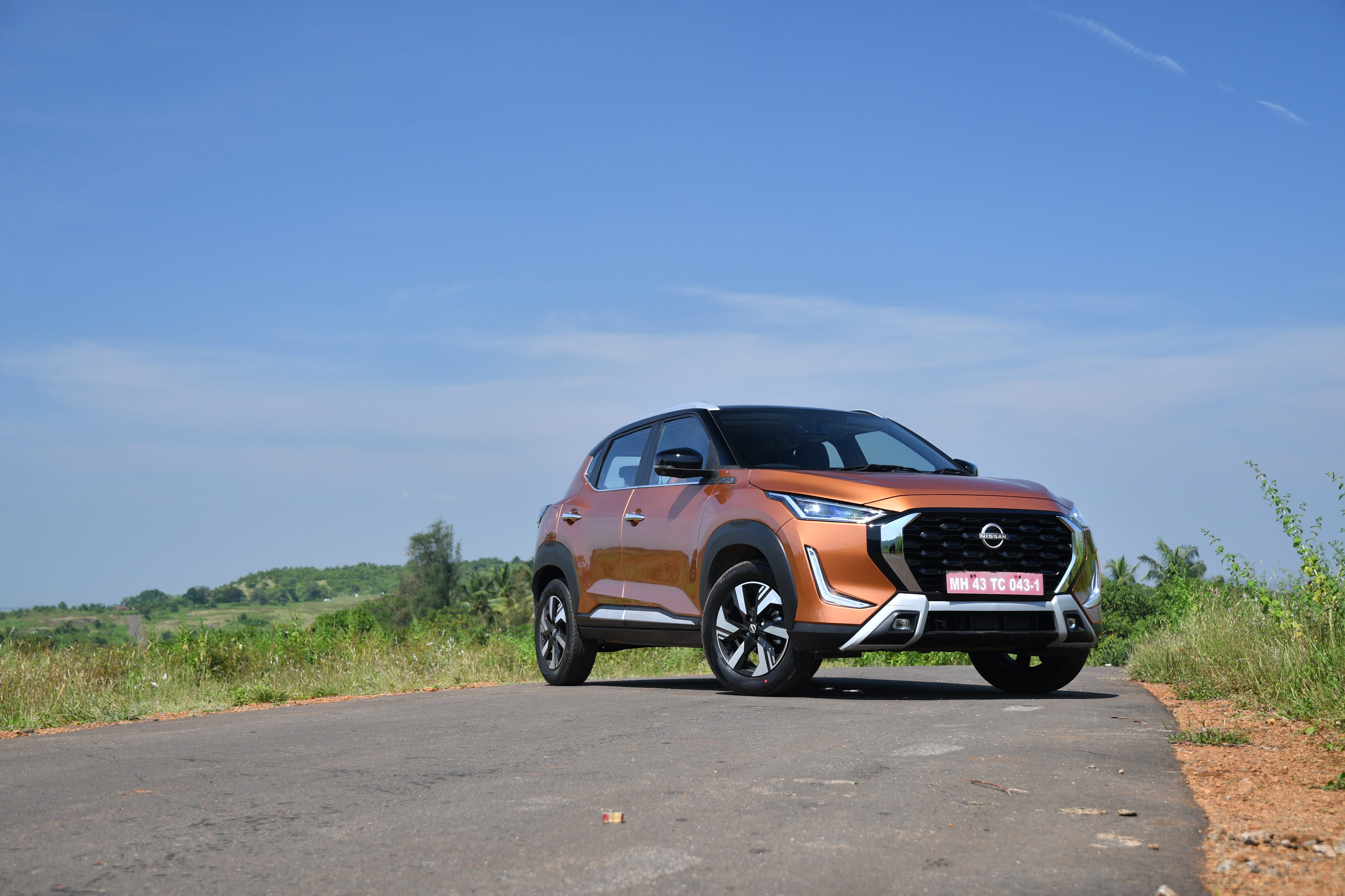 Nissan Magnite Onyx Black Sunrise Copper Orange – Check Onyx Black Sunrise Copper Orange Price ...