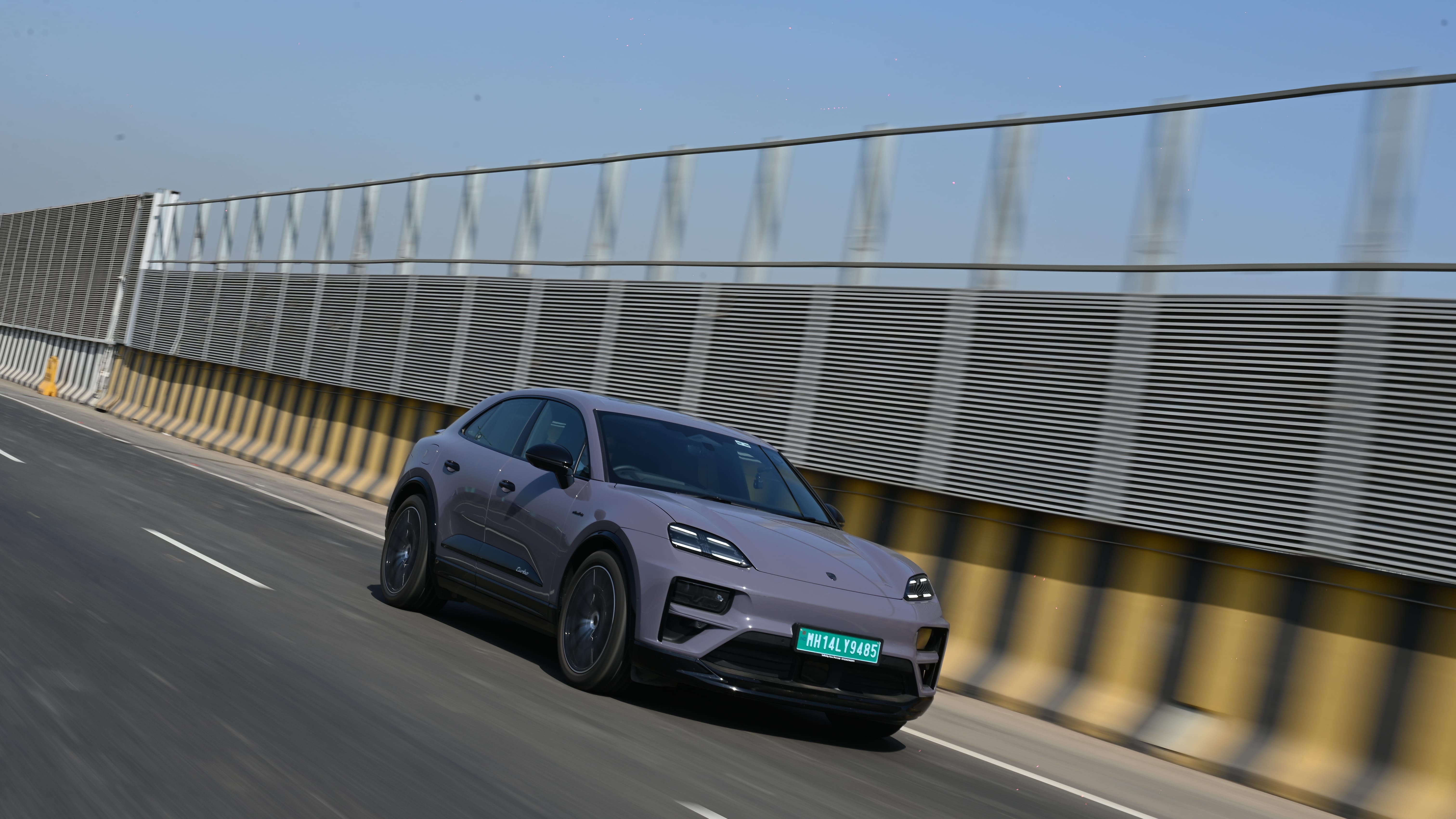 Porsche Macan EV Front Right Three Quarter Image – Macan EV Photos in ...