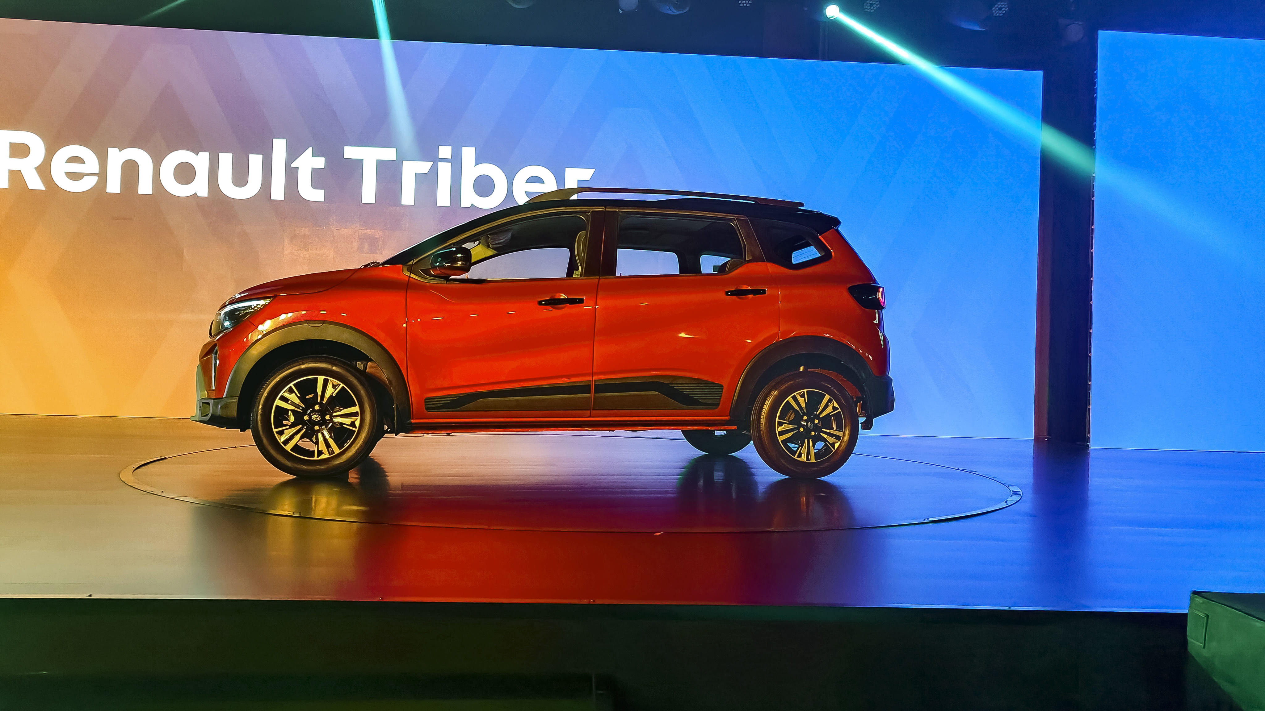 Renault Triber rxt On-Road Price – Features, Specs & Images | Autocar India