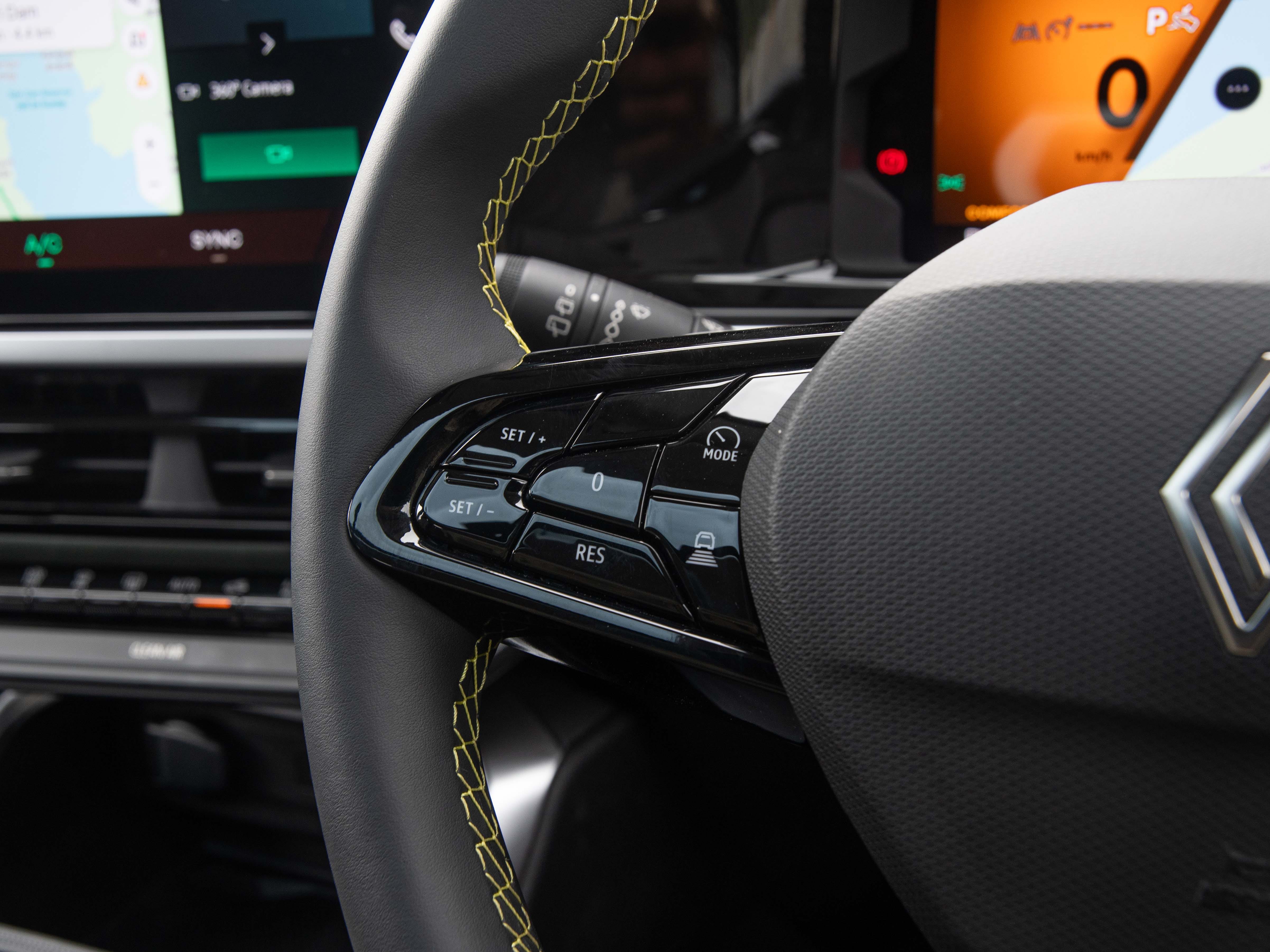 Renault Duster Infotainment System Image – Duster Photos in India ...