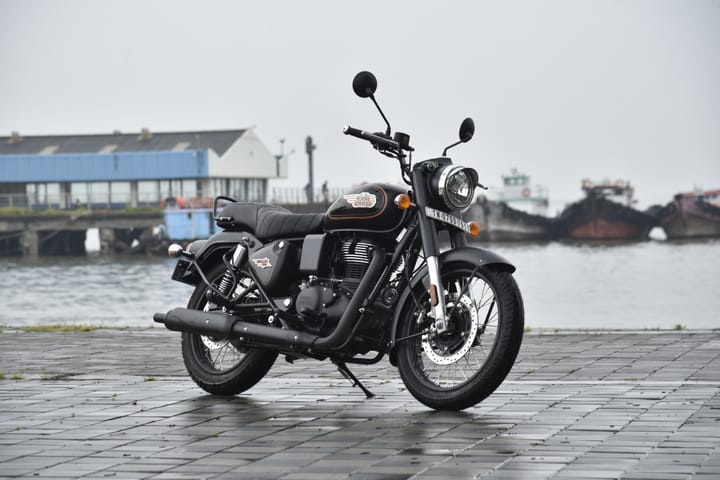 I am confused between the Classic 350 Halcyon Black, Bullet 350 ...