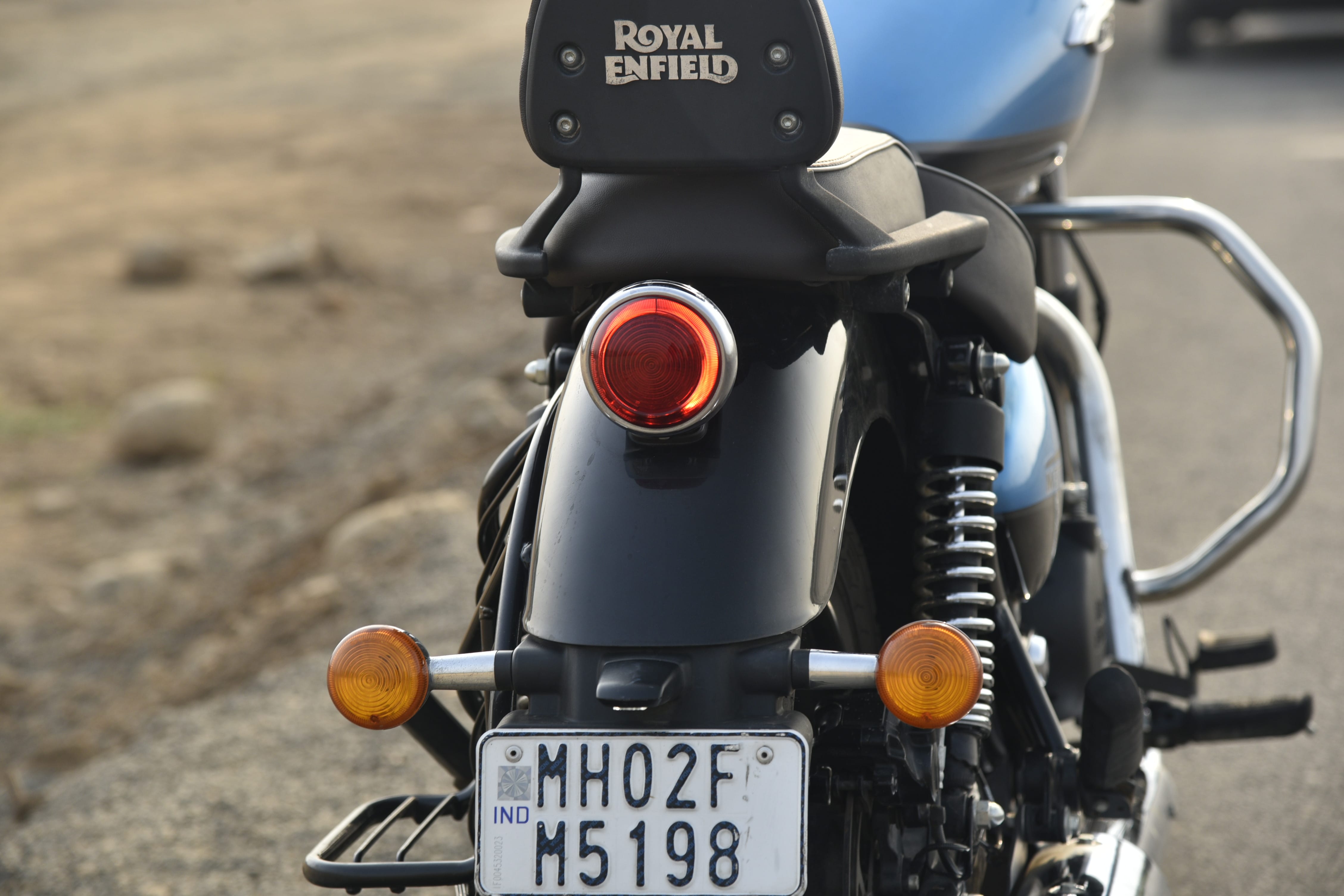 Royal Enfield Meteor 350 Rear View Image – Meteor 350 Photos in India ...