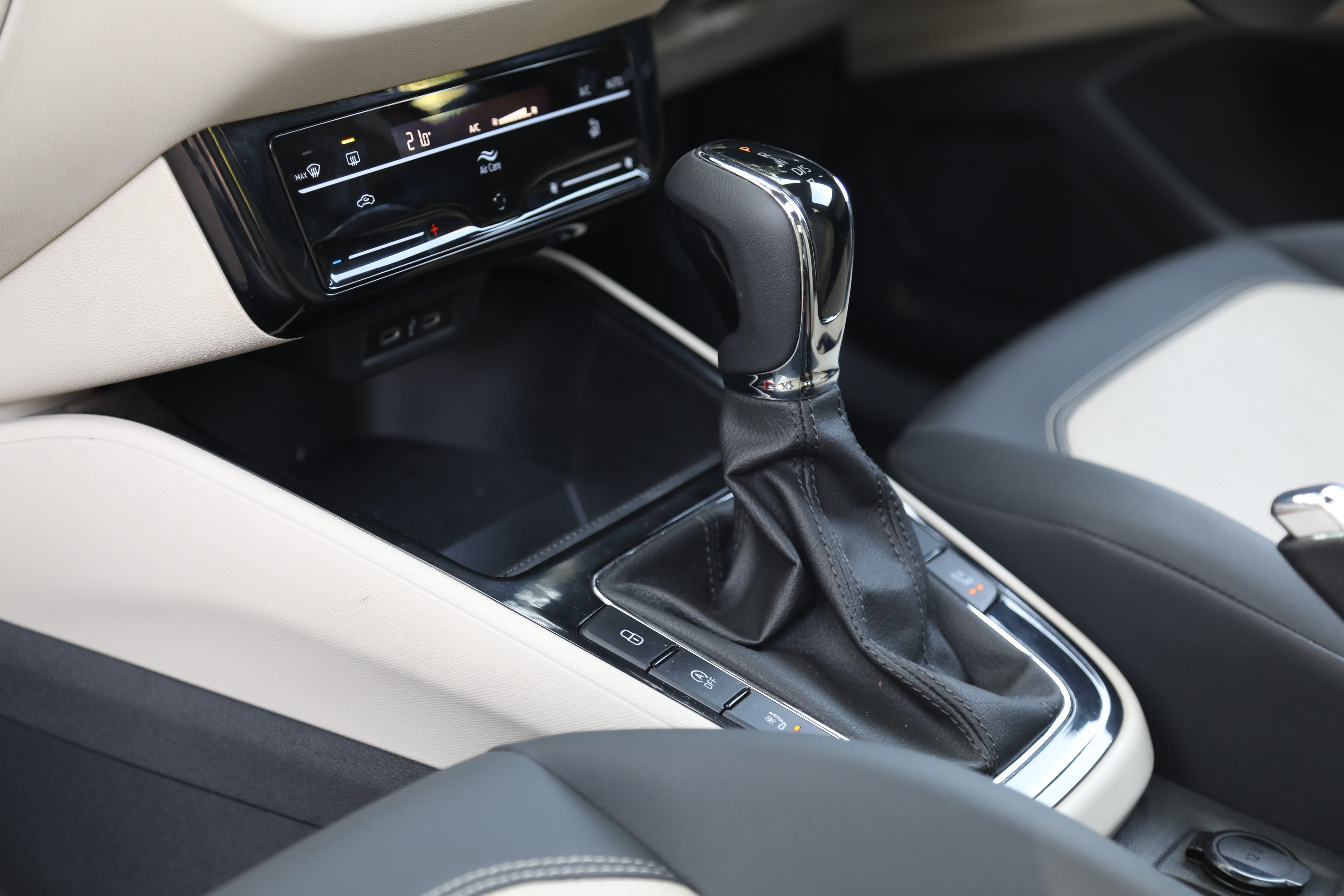 Skoda Slavia Gear Box Image – Slavia Photos in India | Autocar India