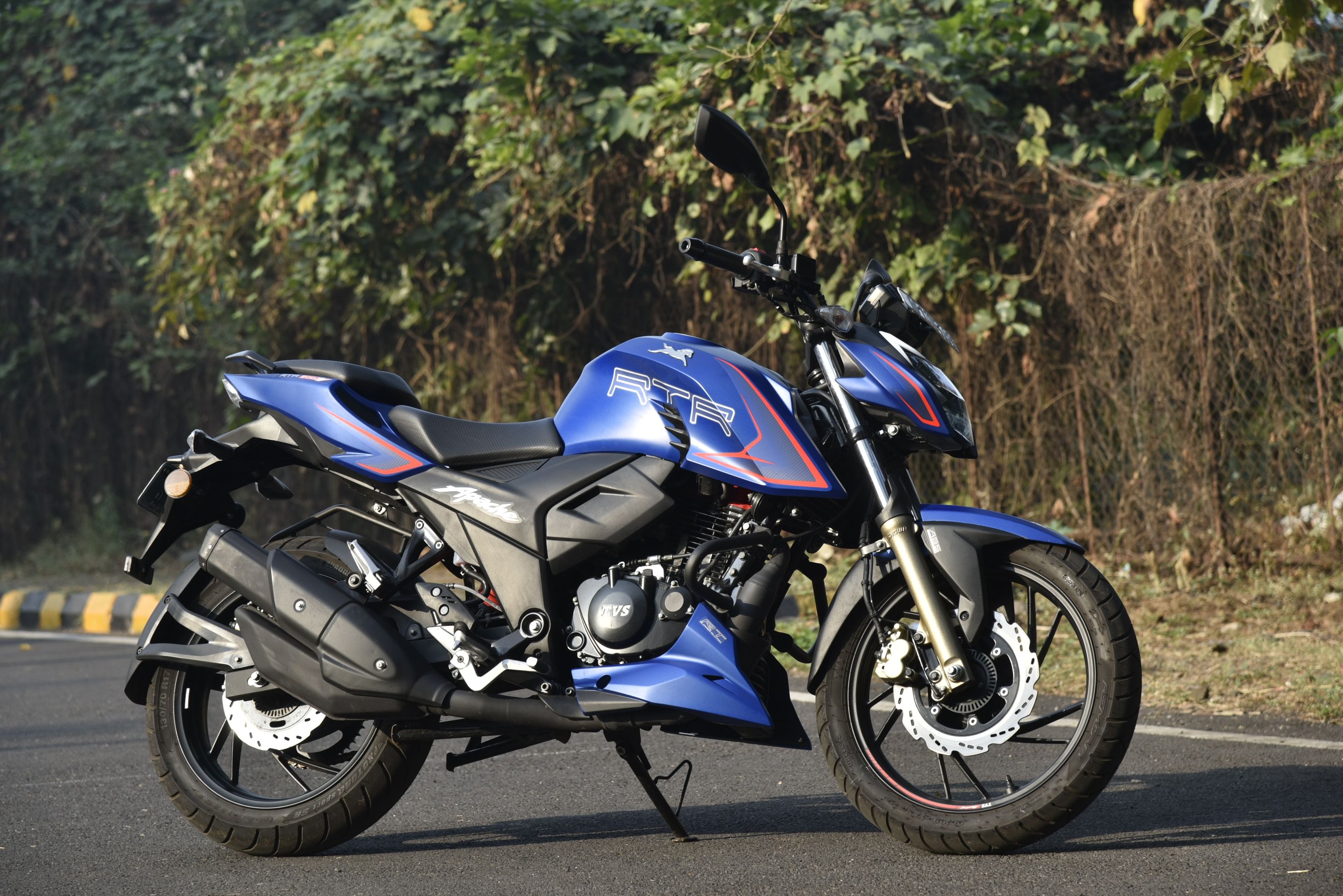 TVS Apache RTR 200 4V 2Ch R-Mode On-Road Price – Features, Specs & Images | Autocar India