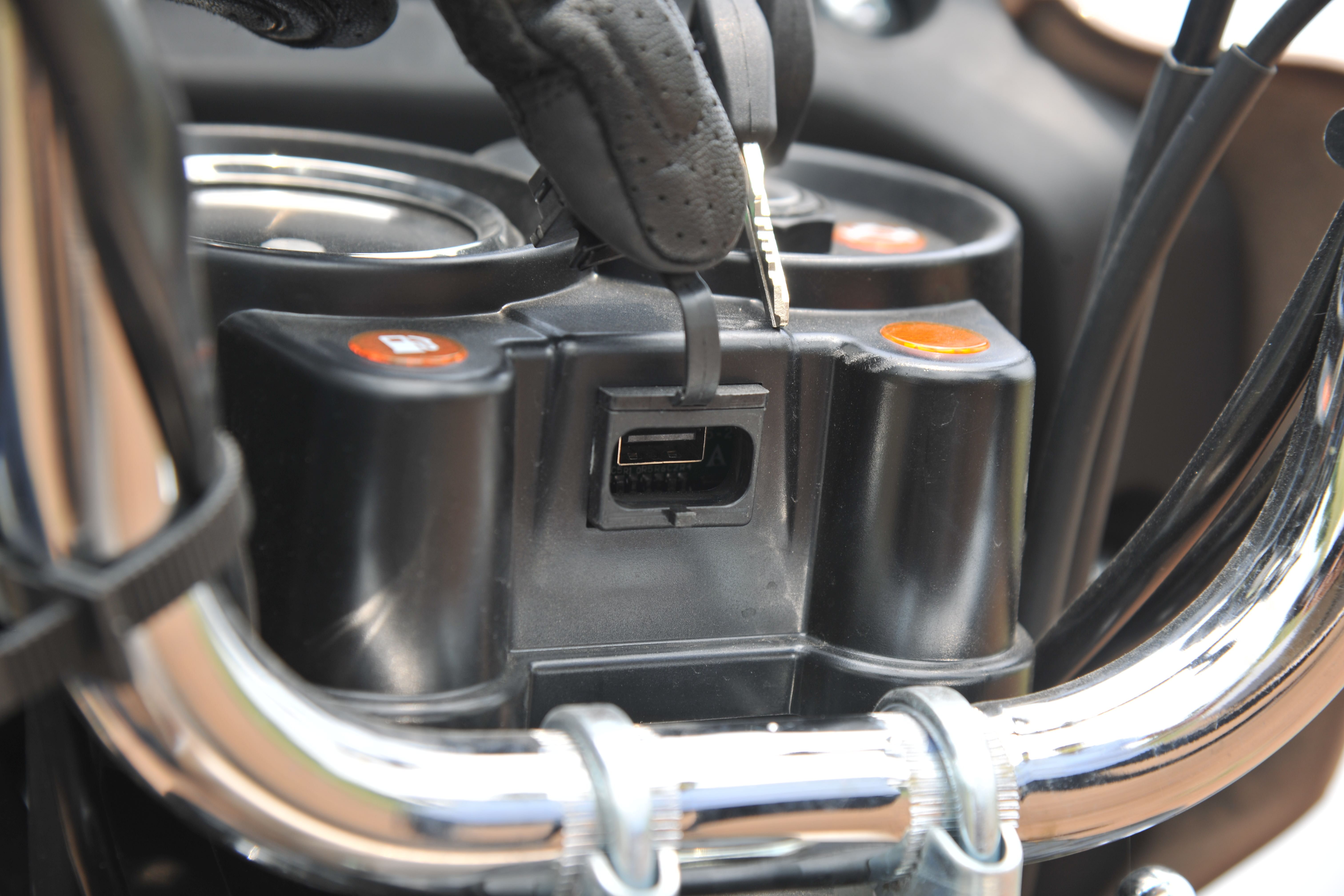 TVS XL 100 Image – XL 100 Photos in India | Autocar India