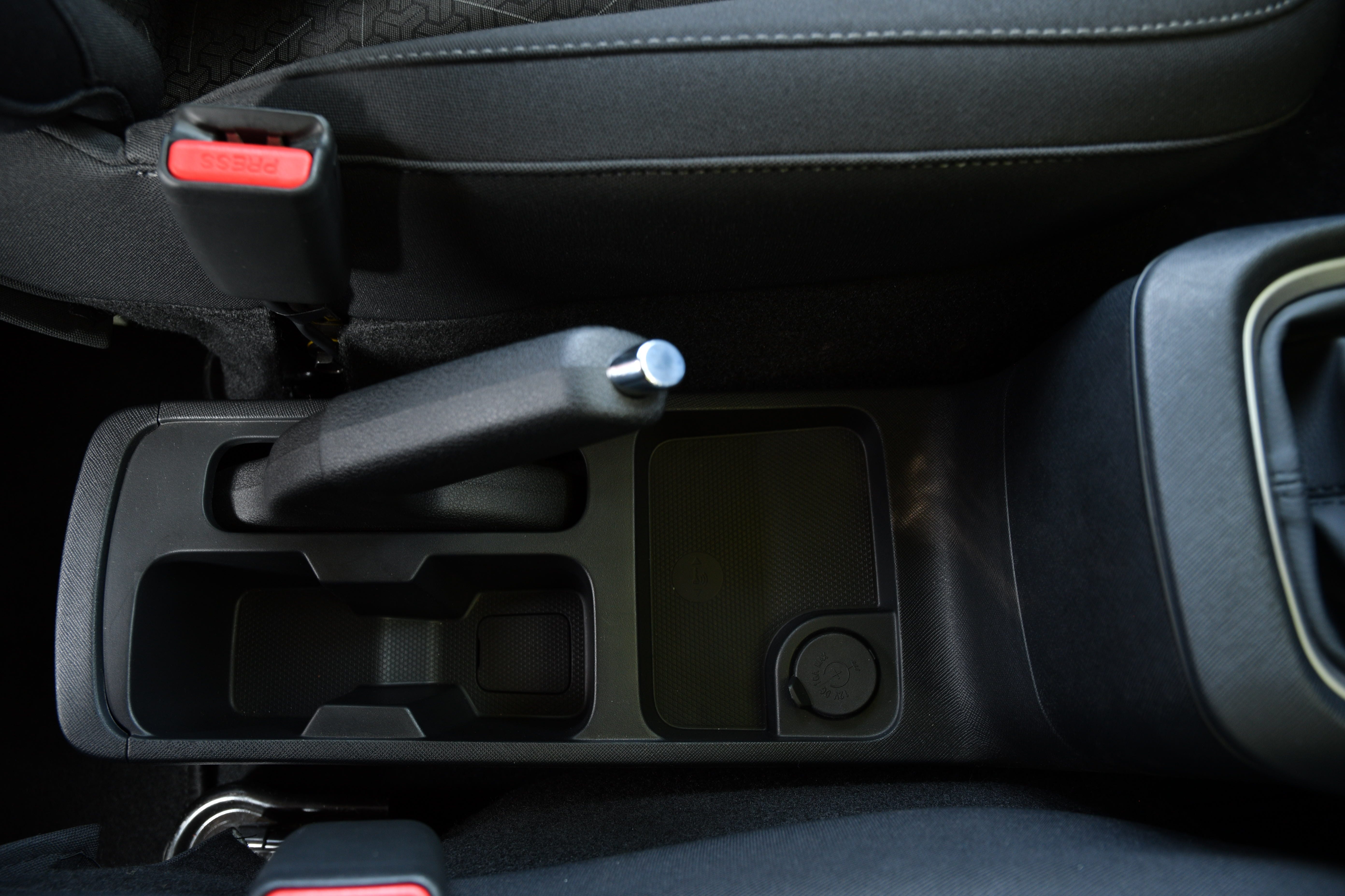 Tata Punch Console Storage Image – Punch Photos in India | Autocar India