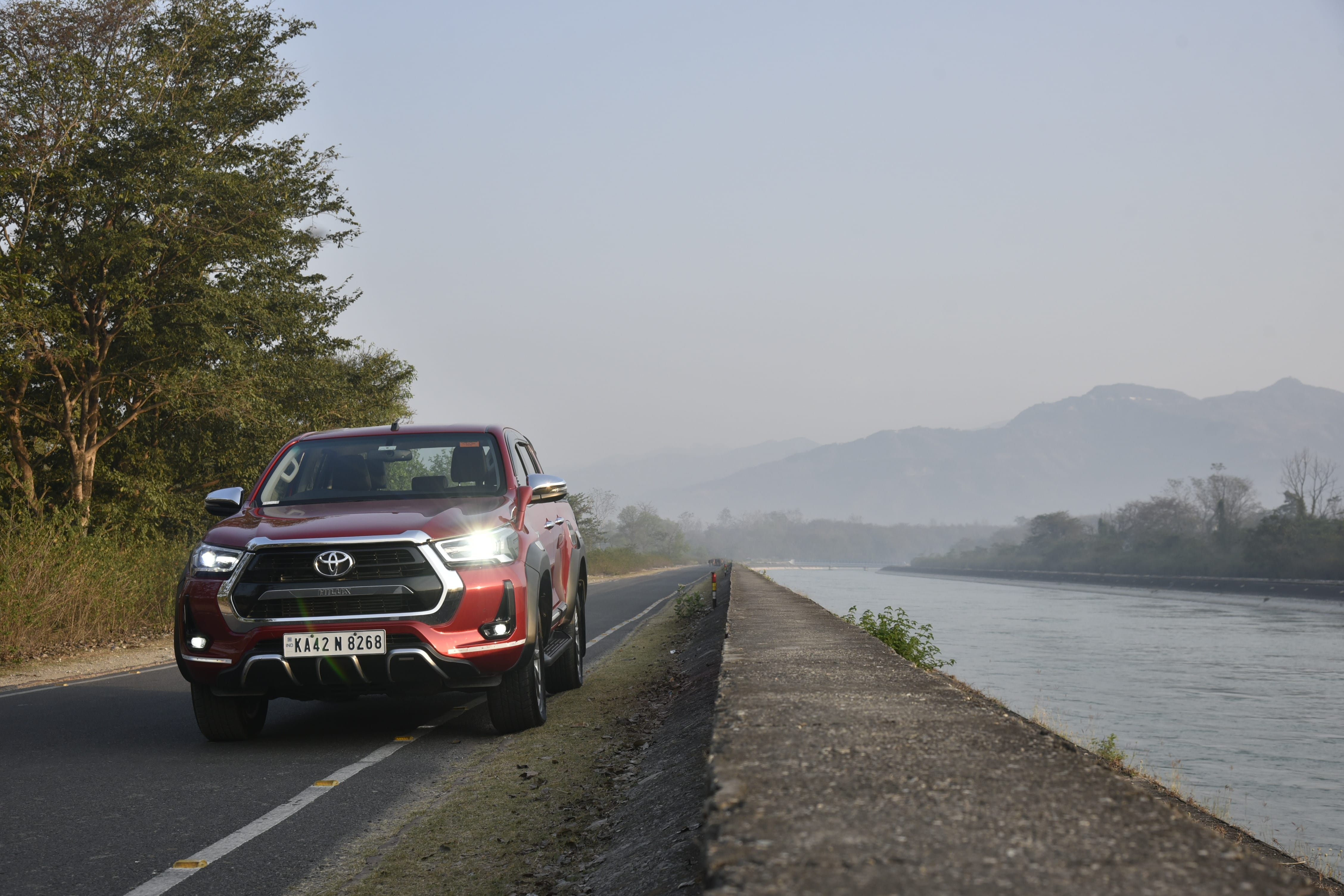 Toyota Hilux Variants: Explore Base, Mid & Top Models with Prices ...