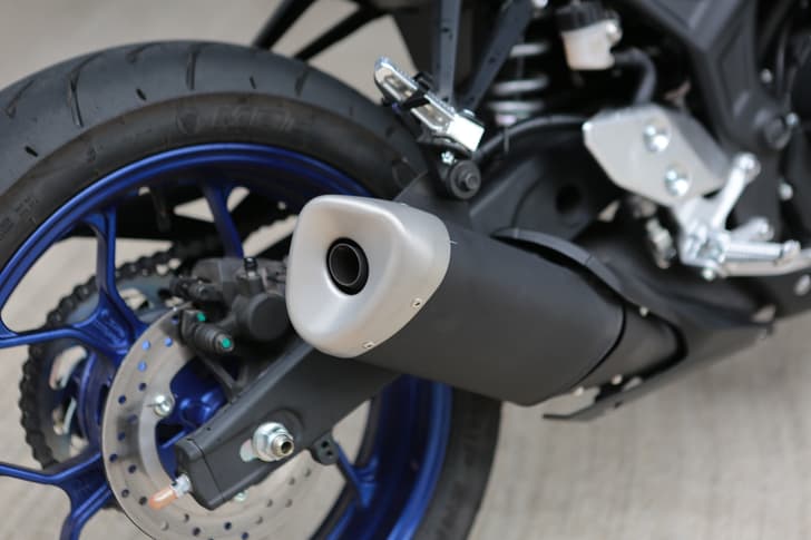 Yamaha YZF-R3 Price, Images, Features, Mileage, Colours & Reviews ...