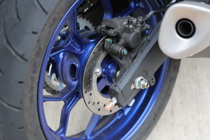 Yamaha YZF-R3 Price, Images, Features, Mileage, Colours & Reviews ...