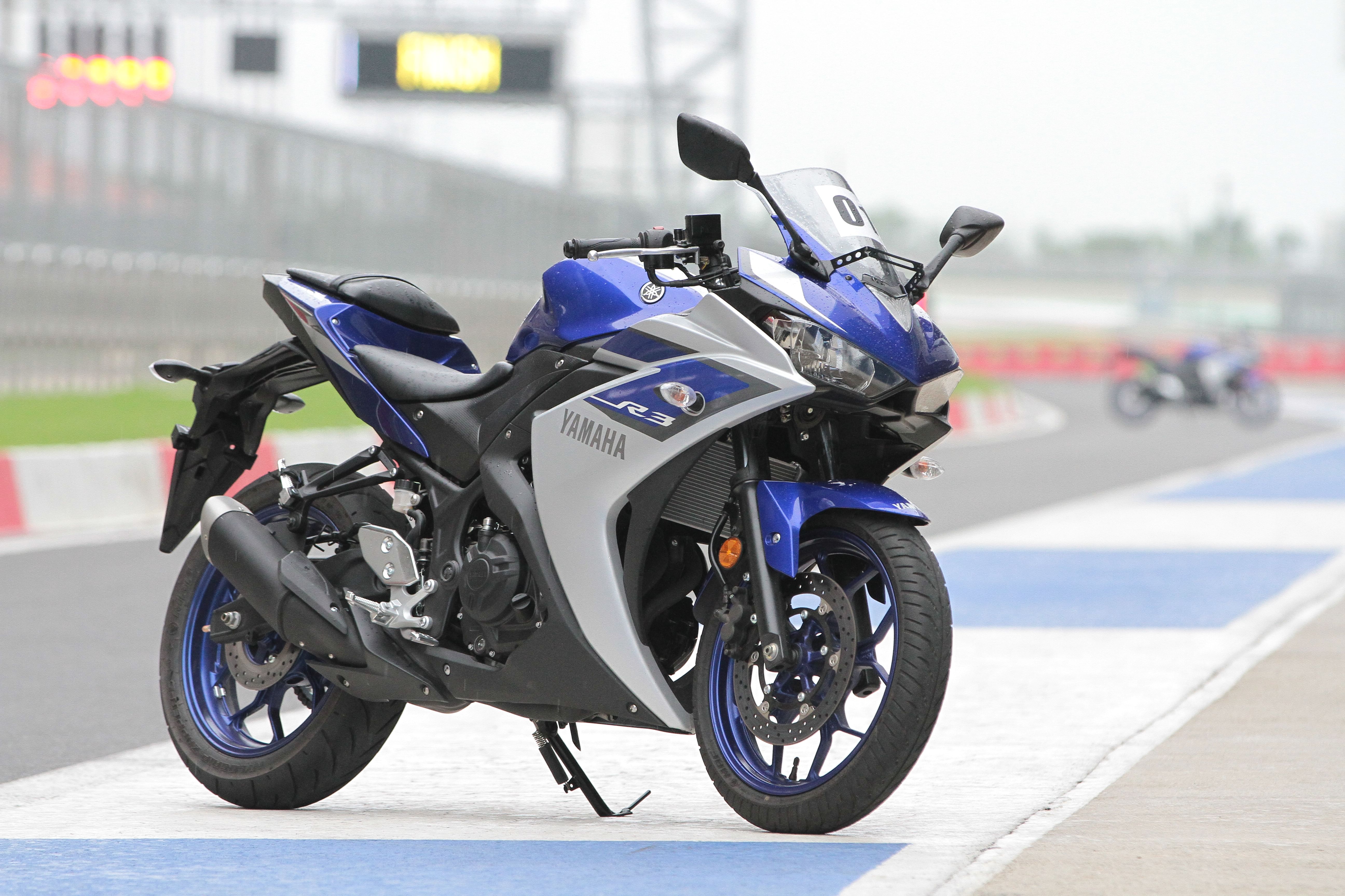 Yamaha YZF-R3 Price, Images, Features, Mileage, Colours & Reviews | Autocar India