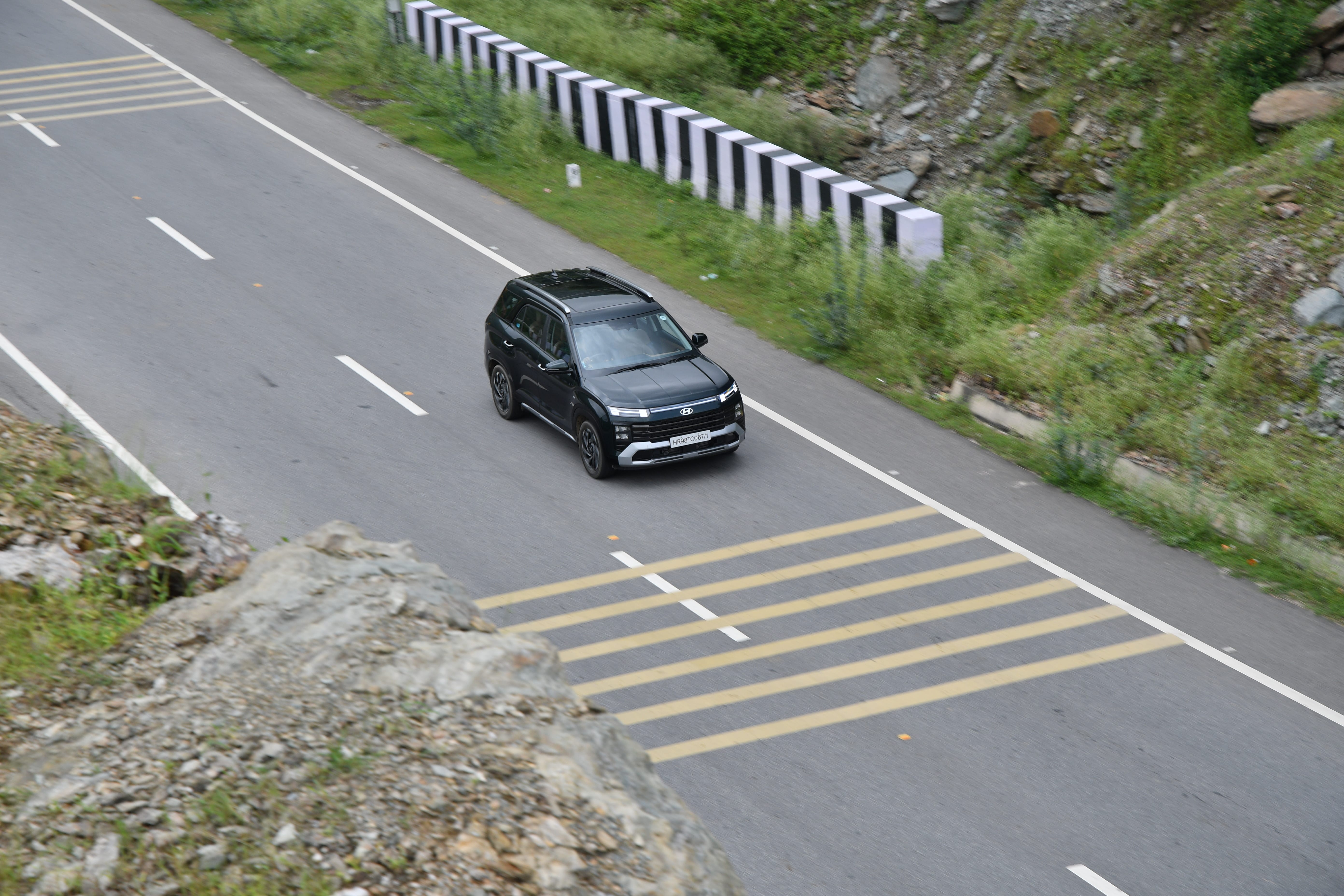 Hyundai Alcazar Front View Image – Alcazar Photos in India | Autocar India