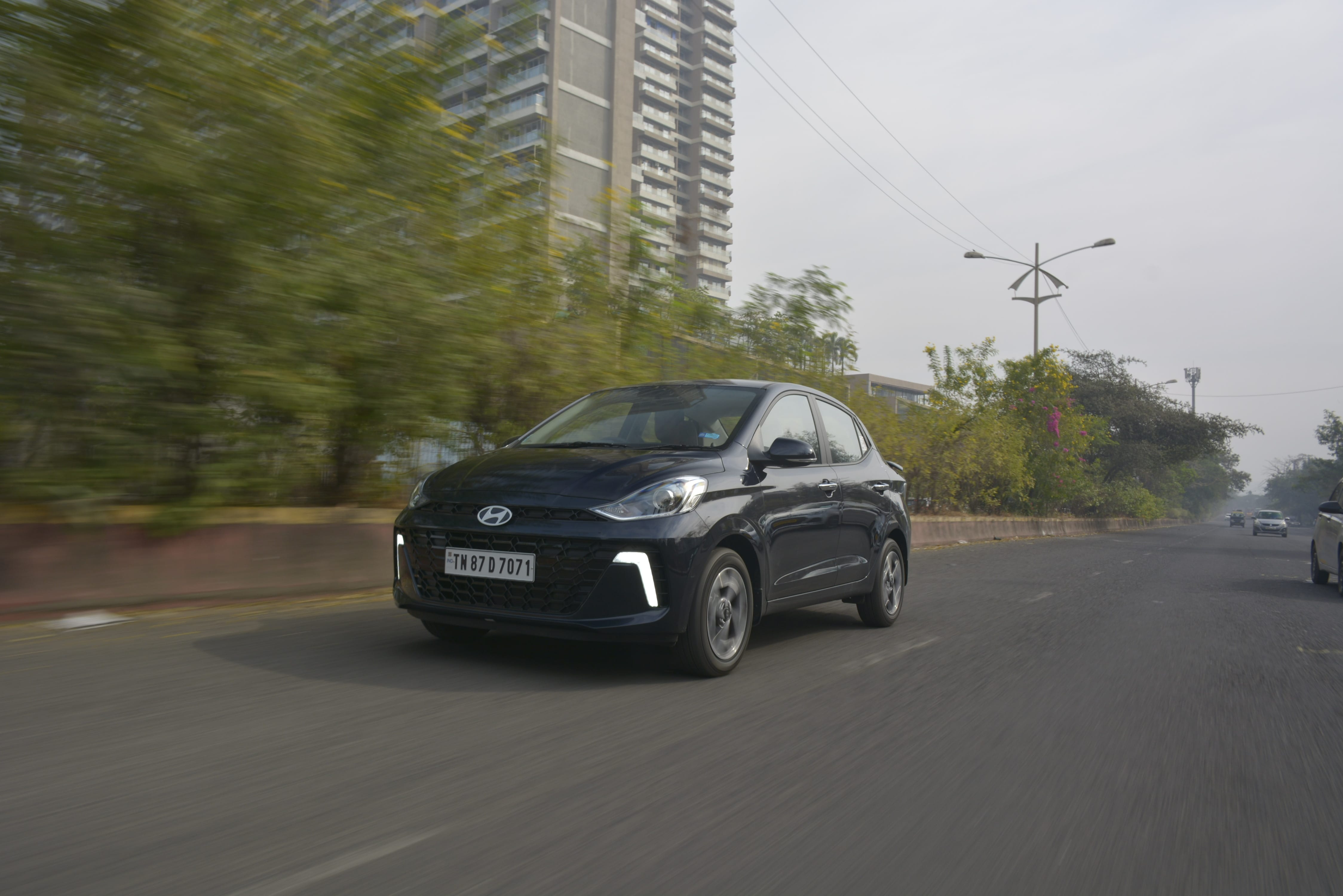 Hyundai Aura Colours – Check Hyundai Aura Colour Options | Autocar India