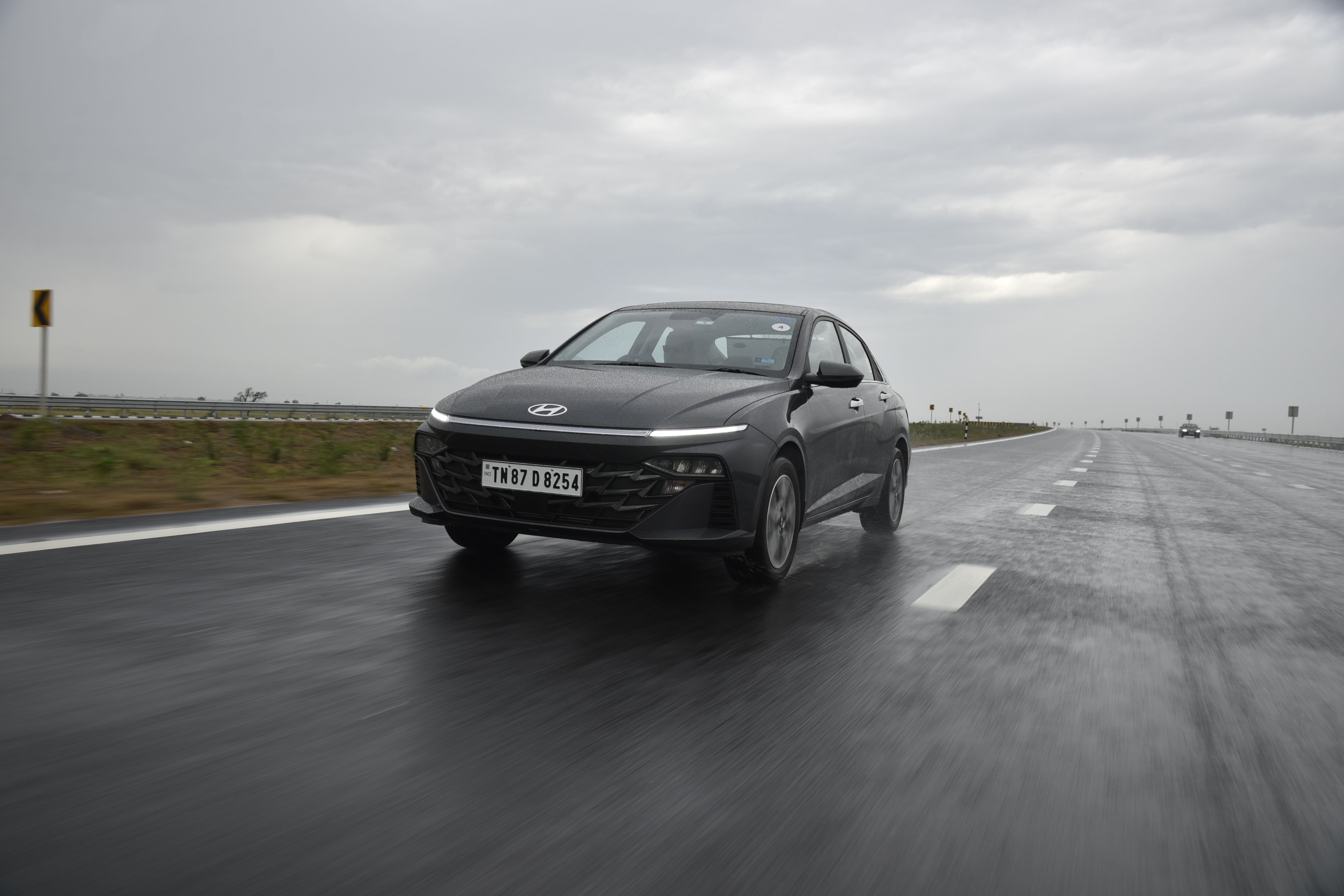 Hyundai Verna Titan Grey – Check Titan Grey Price & Images | Autocar India