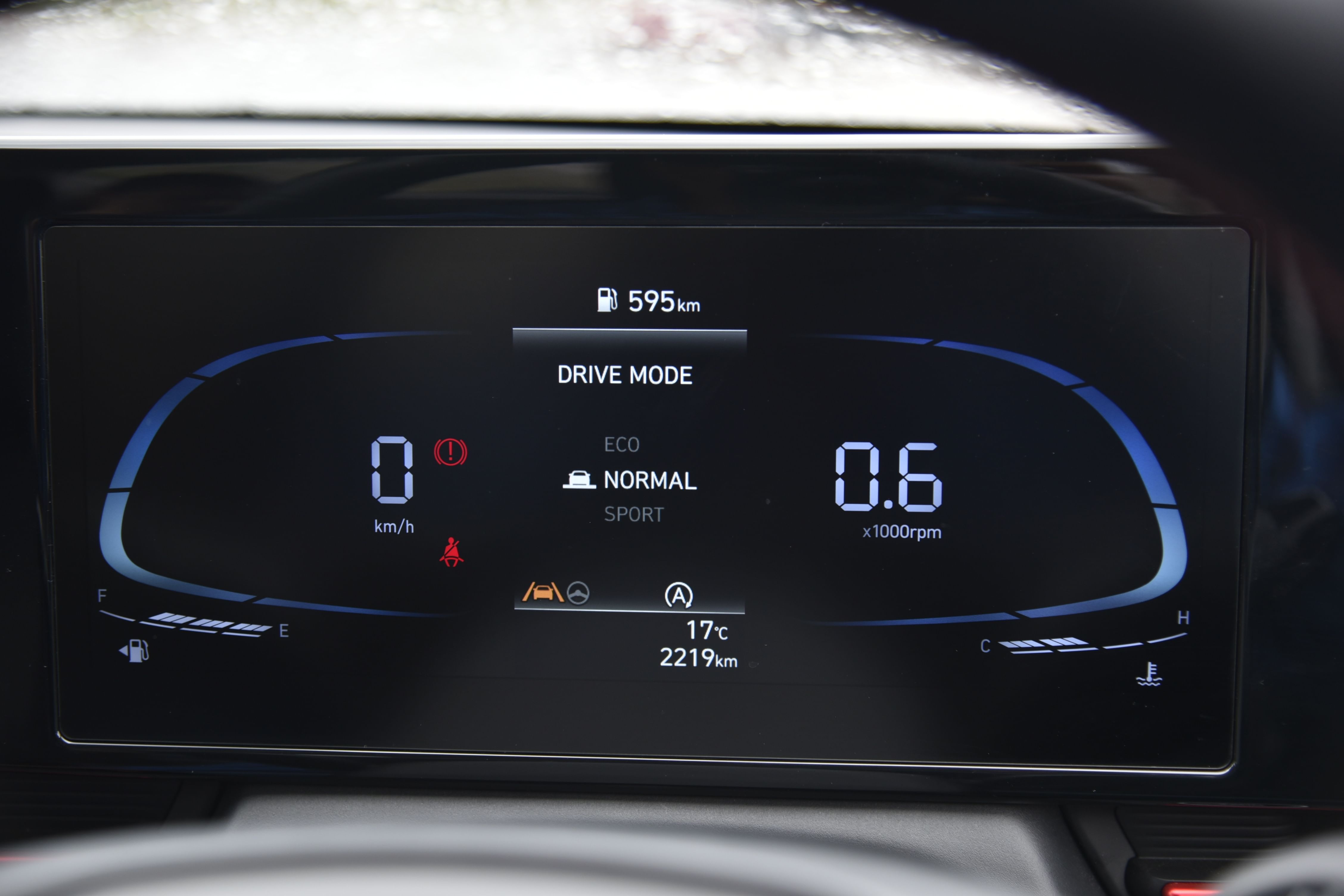 Hyundai Verna Multi Drive Modes Image – Verna Photos in India | Autocar ...