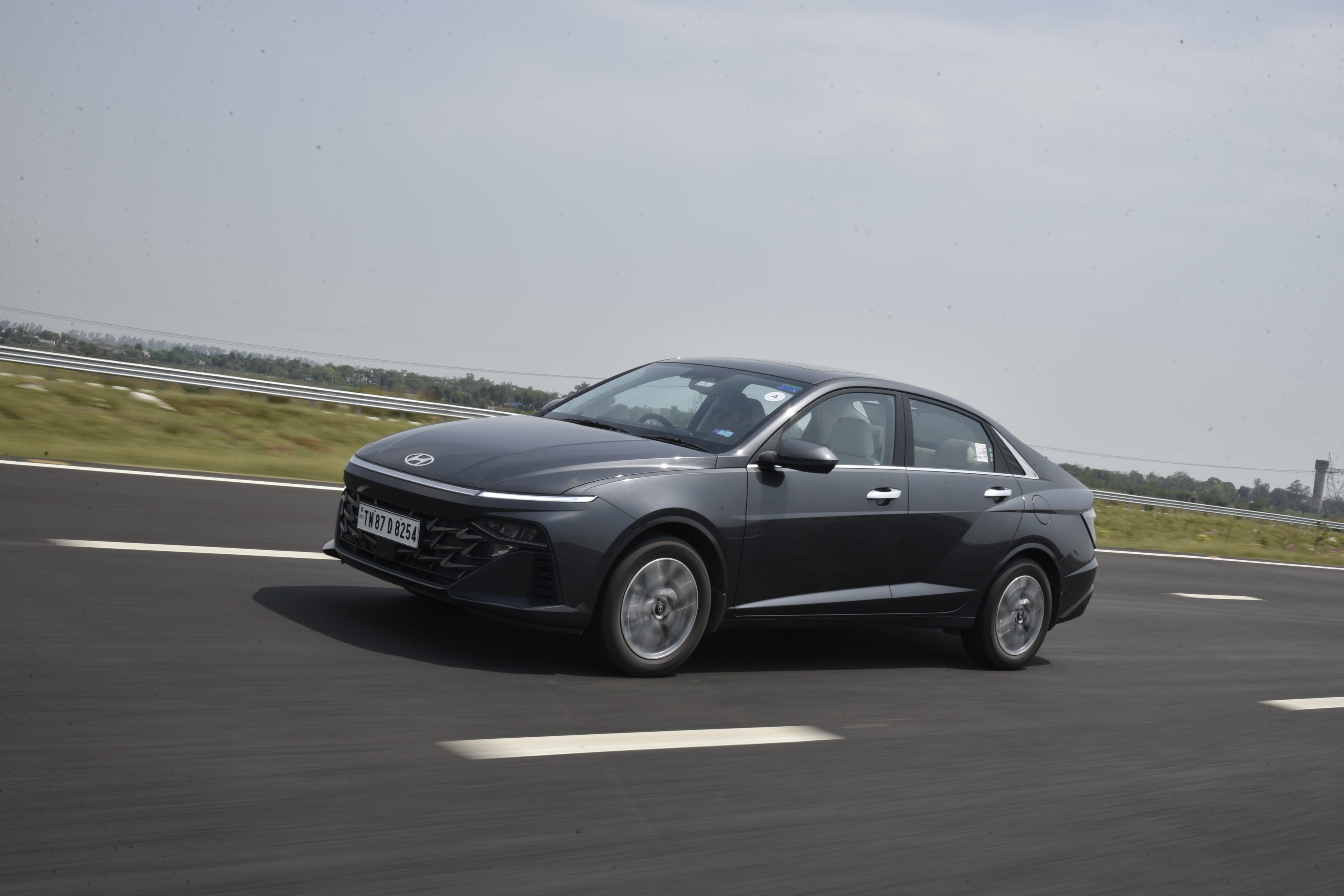 Hyundai Verna Front Bumper Image – Verna Photos in India | Autocar India