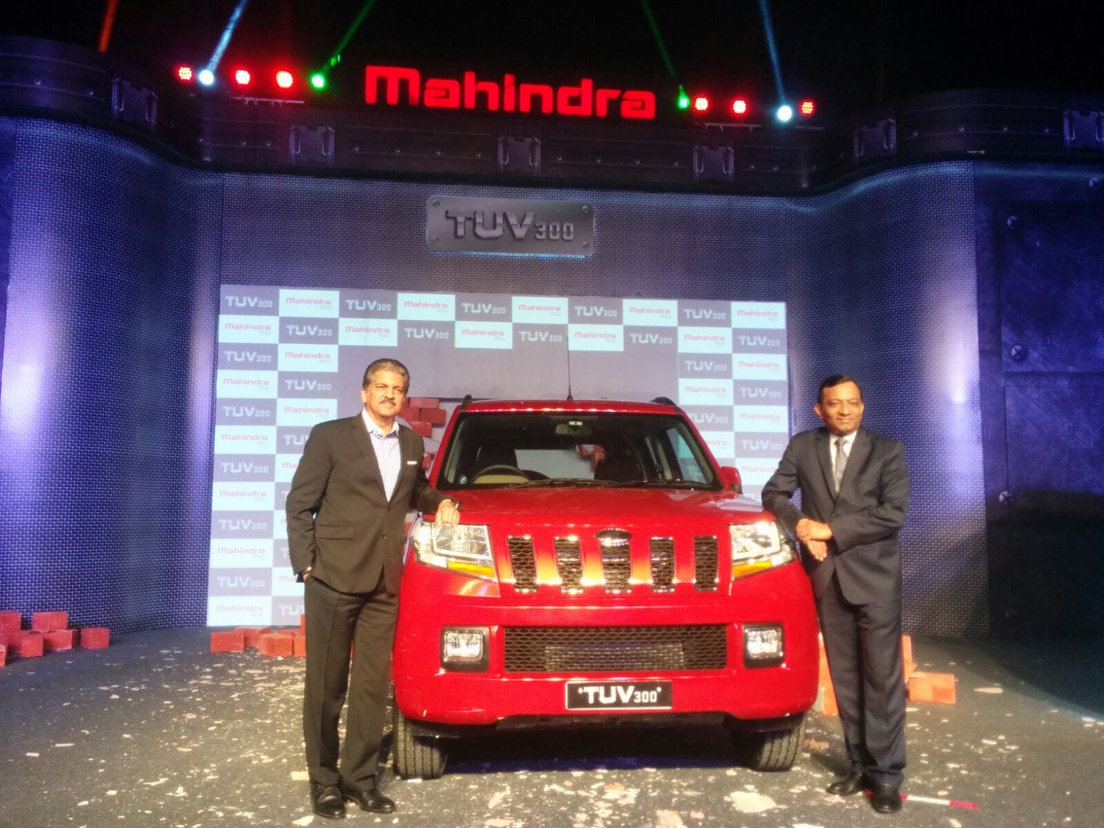 Mahindra TUV300 launched at Rs 6.90 lakh - Introduction | Autocar India