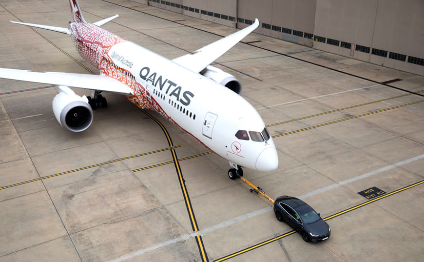 Tesla Model X tows a Boeing 787, sets new Guinness record ...
