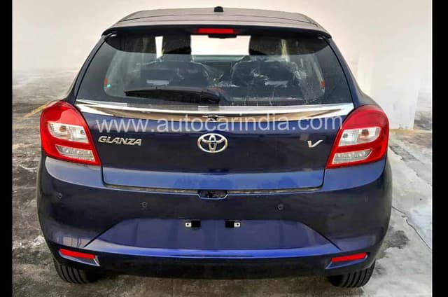 Toyota Glanza features, variant details, specifications and more ...
