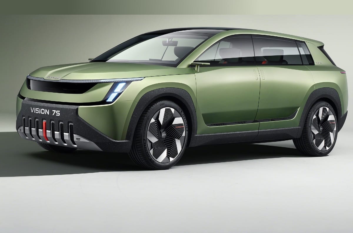 Skoda Vision 7S SUV concept unveiled; design, powertrain, new logo ...