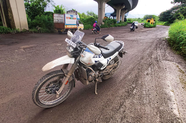 Hero MotoCorp Xpulse 200 4V Price, Images, Features, Mileage, Colours ...