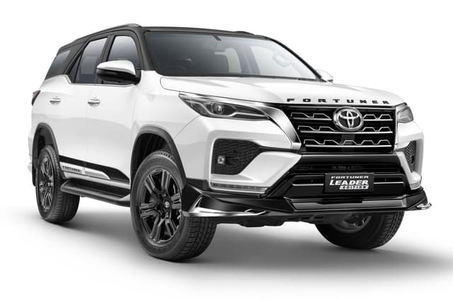 Toyota Fortuner, Fortuner Leader Edition, features, interior ...