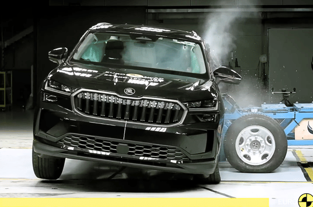 Hyundai Exter on road price, CNG, dual cylinder tech, variant, range ...