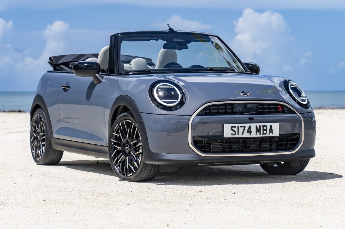 Mini Cooper, Convertible, interior, folding roof, speed - Introduction ...