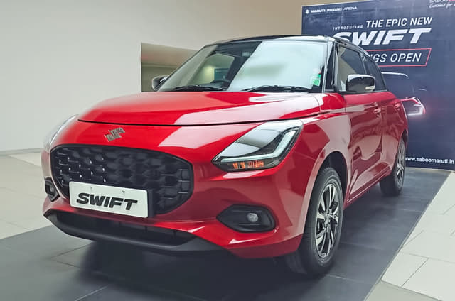 Maruti Suzuki Swift (2026) - Price, Mileage & Expert Reviews | Autocar ...