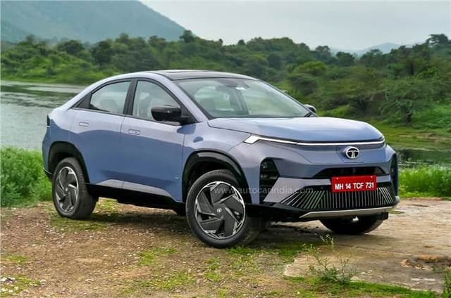 𝗧𝗮𝘁𝗮 𝗖𝘂𝗿𝘃𝘃 𝗘𝗩 𝟮𝟬𝟮𝟲 𝗣𝗿𝗶𝗰𝗲, Images, Features, Range & Reviews | Autocar India