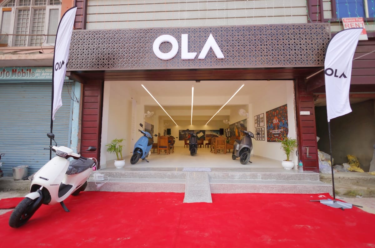 Ola S1 Pro, Bajaj Chetak, TVS iQube sales in January 2025 ...